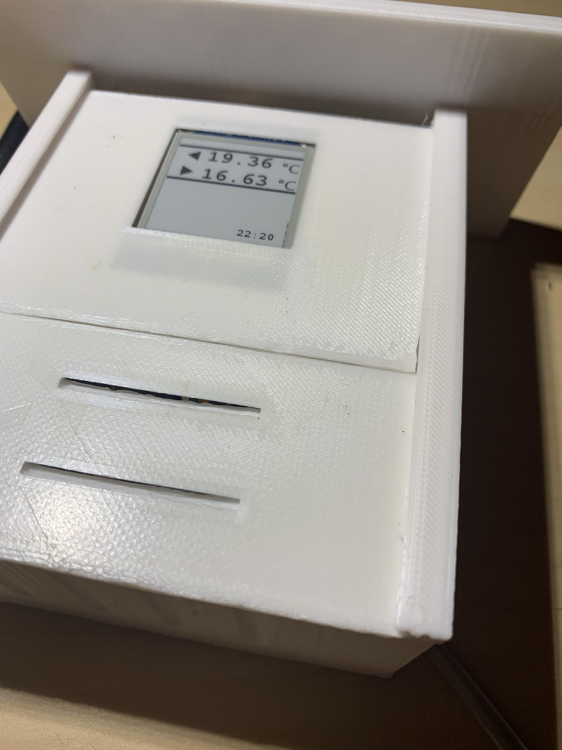 Solar E-ink Weather Station : 10 Steps (with Pictures) - Instructables