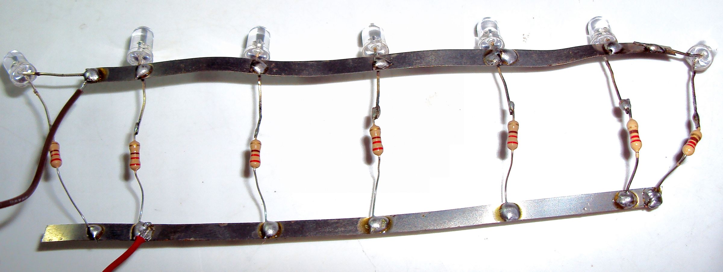 Motion Sensing Micro-Processor Controled Night Light : 7 Steps ...