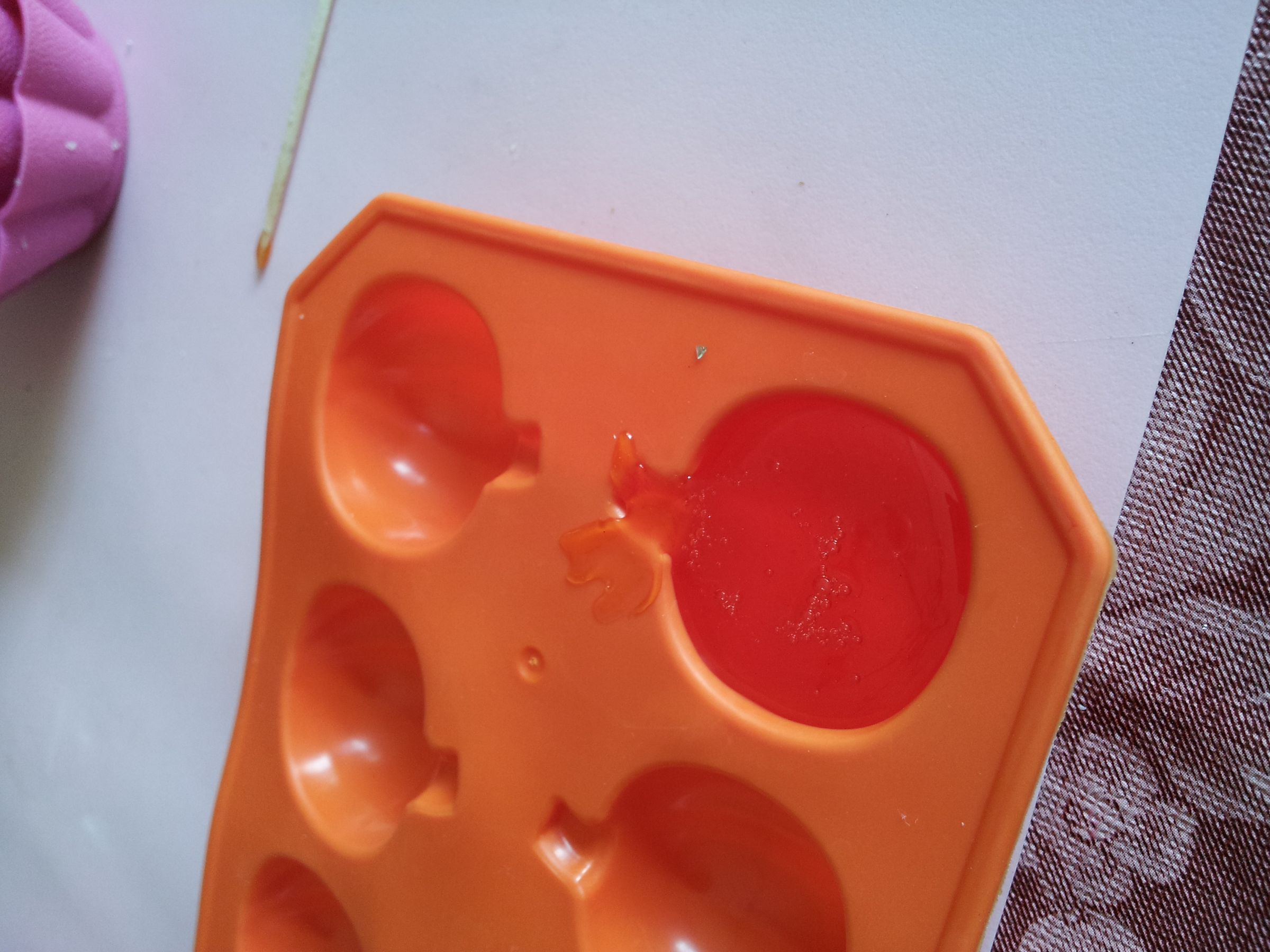 Edible Glass in 30 Seconds : 4 Steps (with Pictures) - Instructables