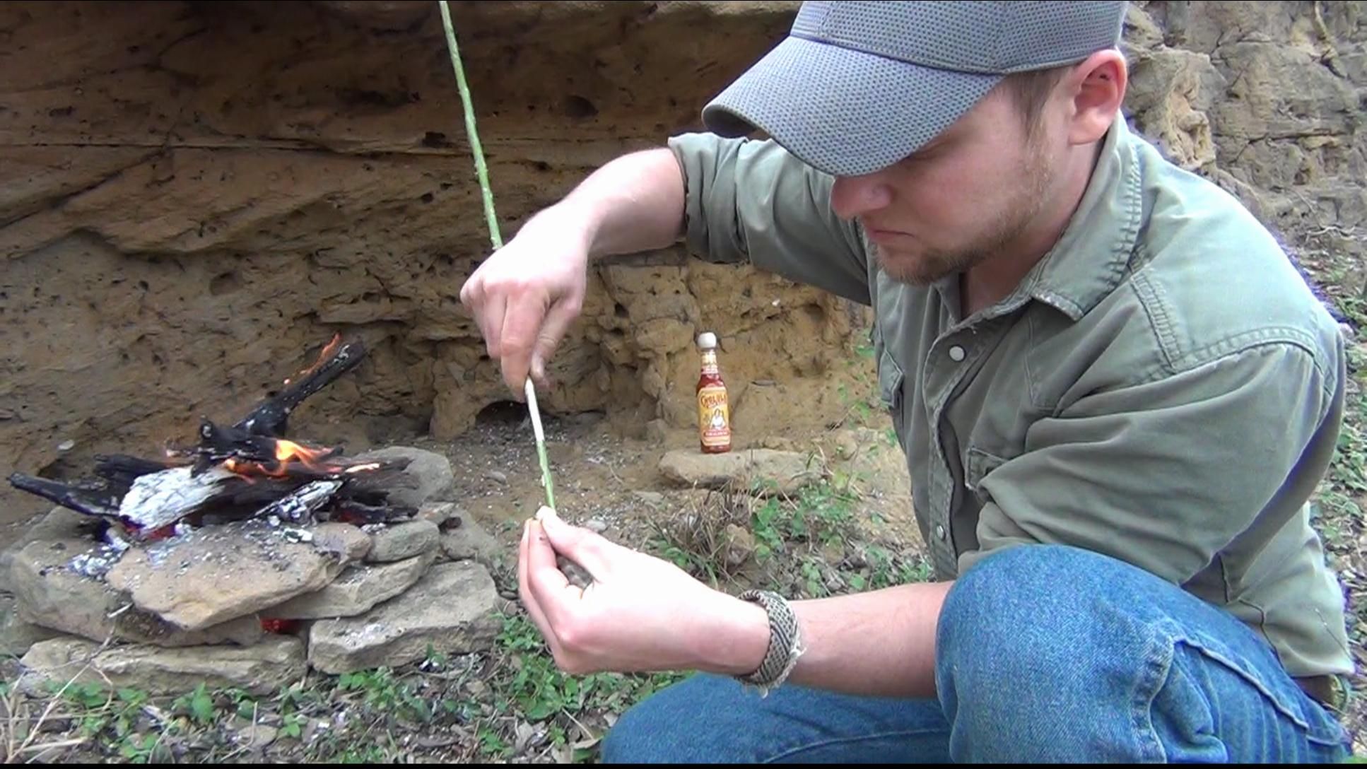 How to Cook and EAT Giant Grubs : 6 Steps (with Pictures) - Instructables