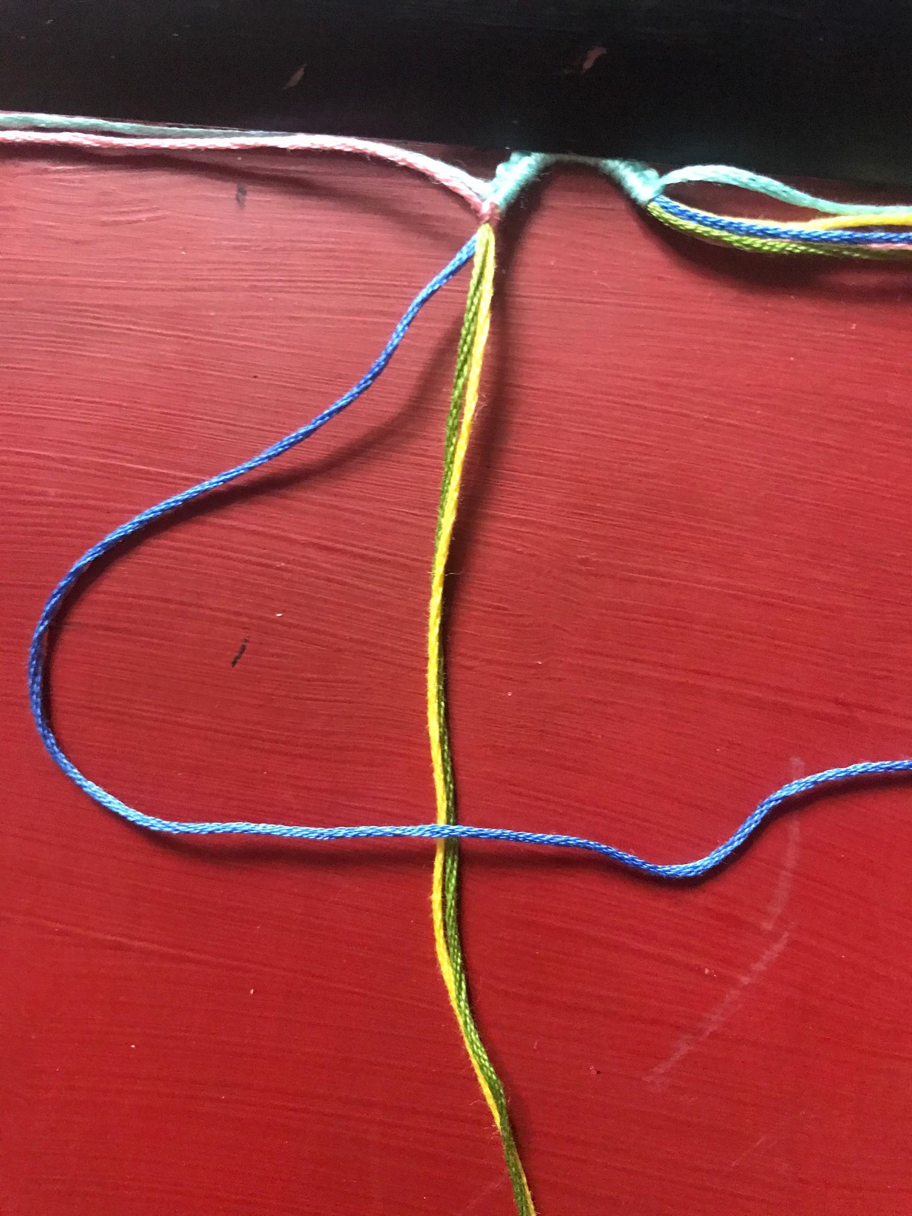 Friendship Bracelet With Teardrop Loop and Triangle Ending : 7 Steps ...