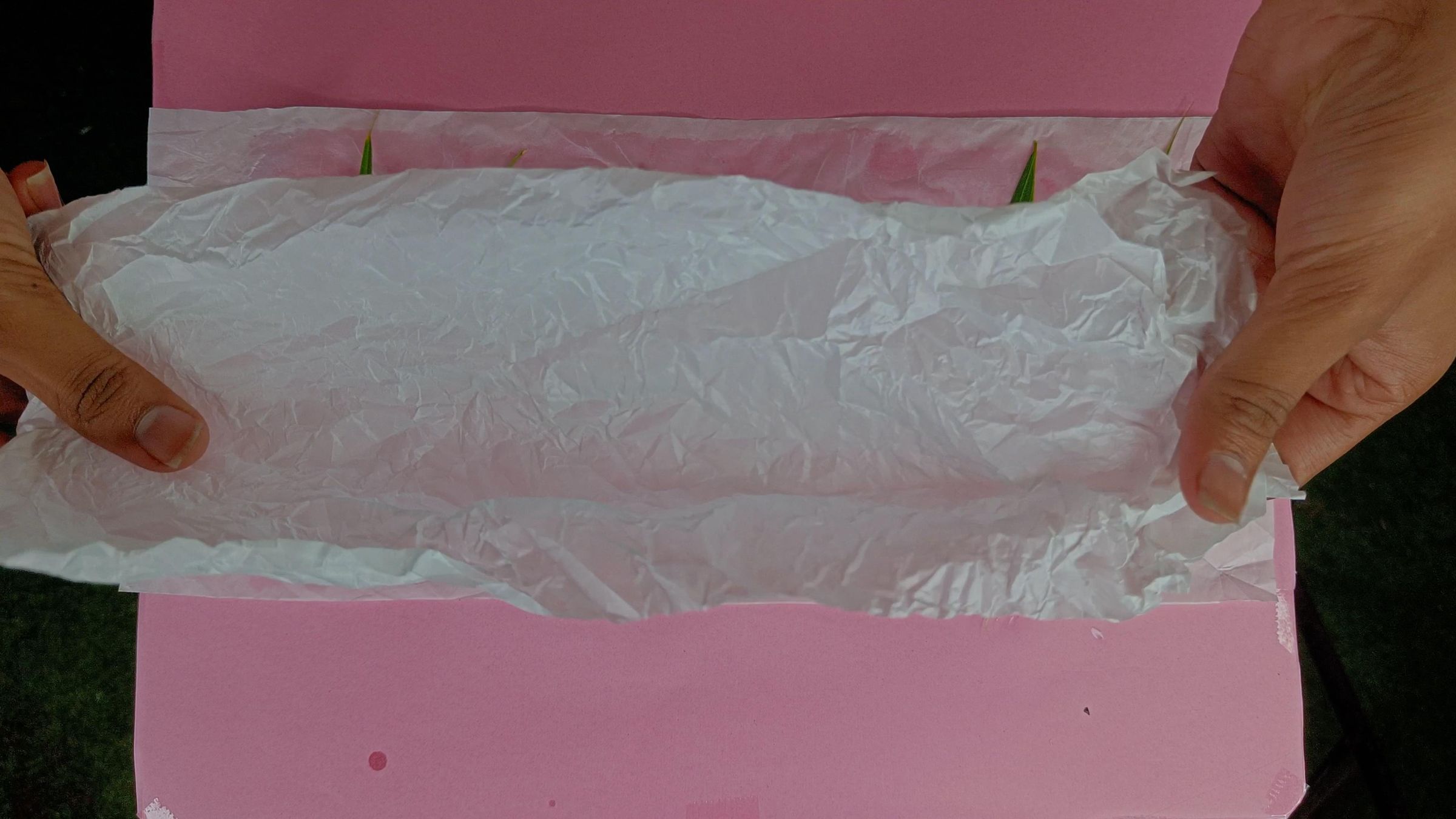 Craft Your Own DIY Pressed Lampshade Inspired by Leaves and Flowers ...