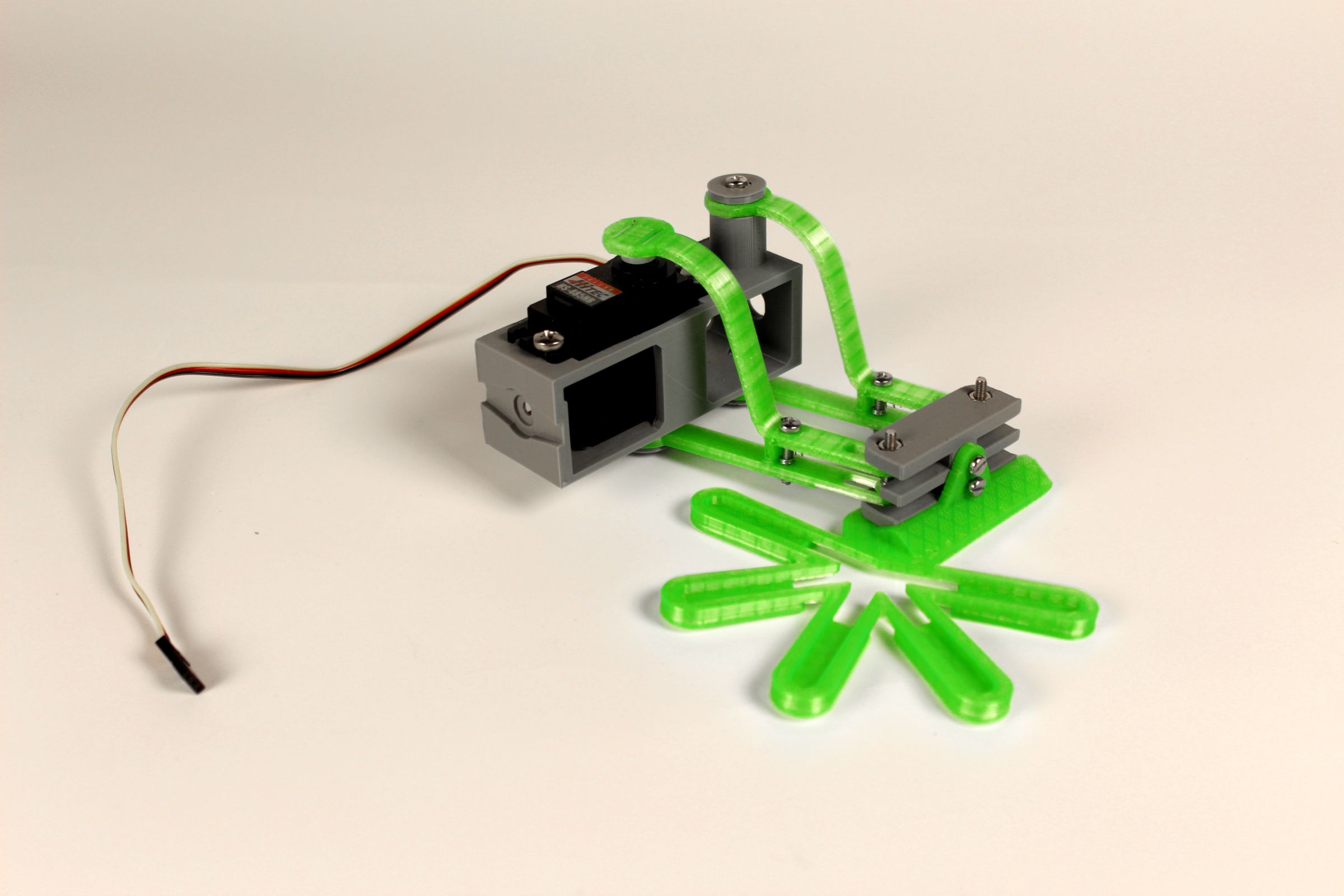 Bioinspired Wall Climbing Robot (Without Electronics, Not Finished) : 7 ...