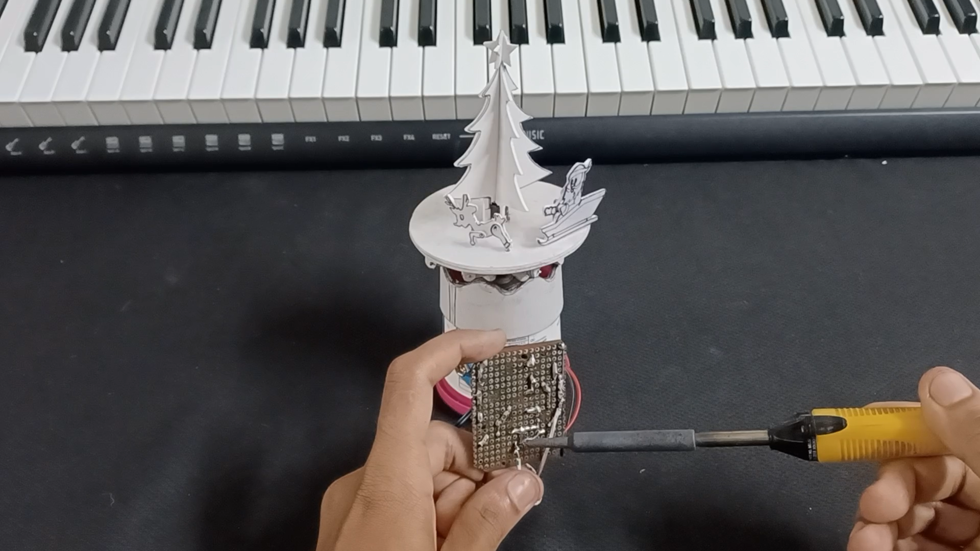 Santa Claus Automata That Reacts to Music : 8 Steps (with Pictures ...
