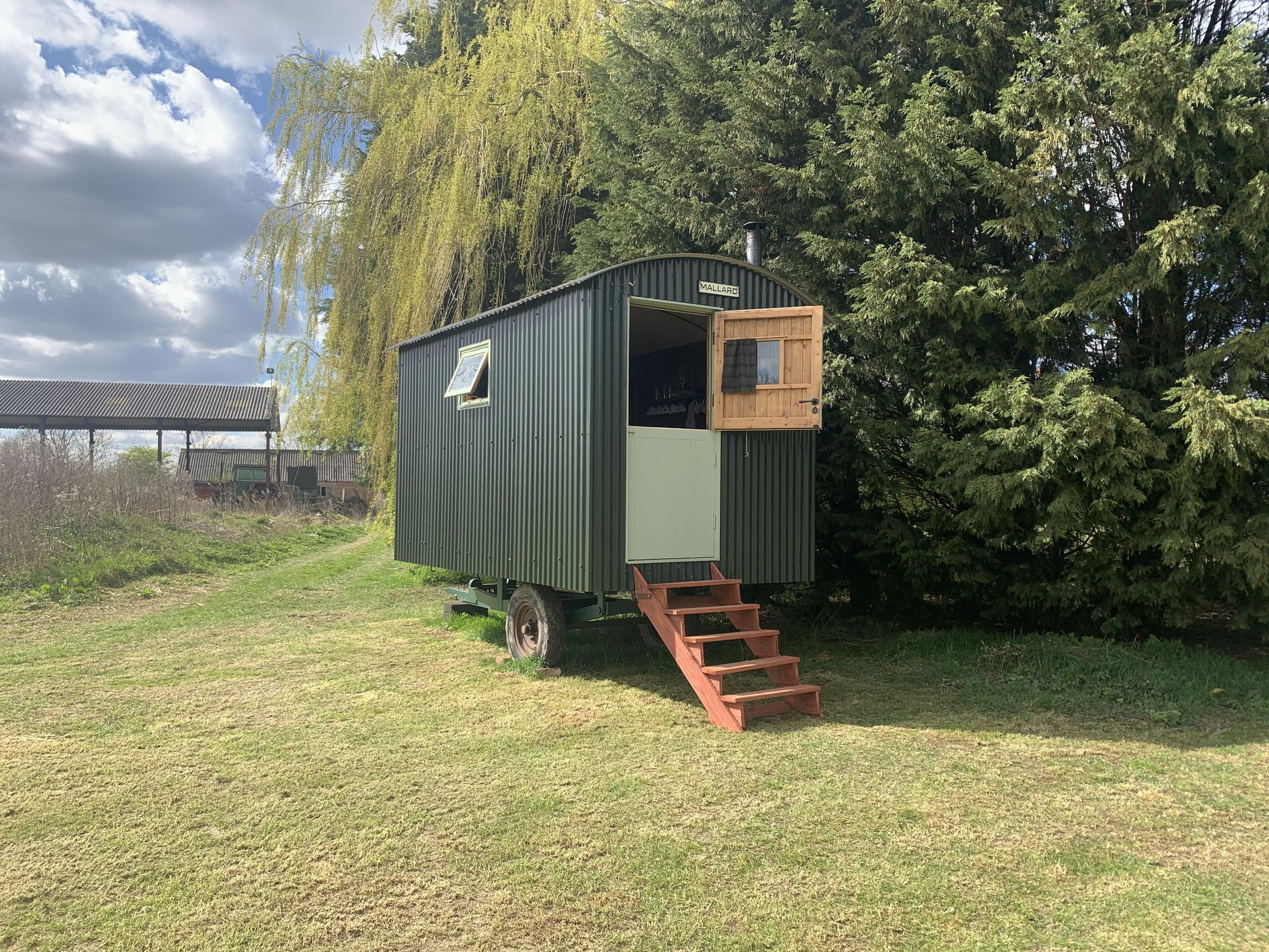 Self Build Shepherds Hut. Step by Step With Photos. Off Grid Living ...