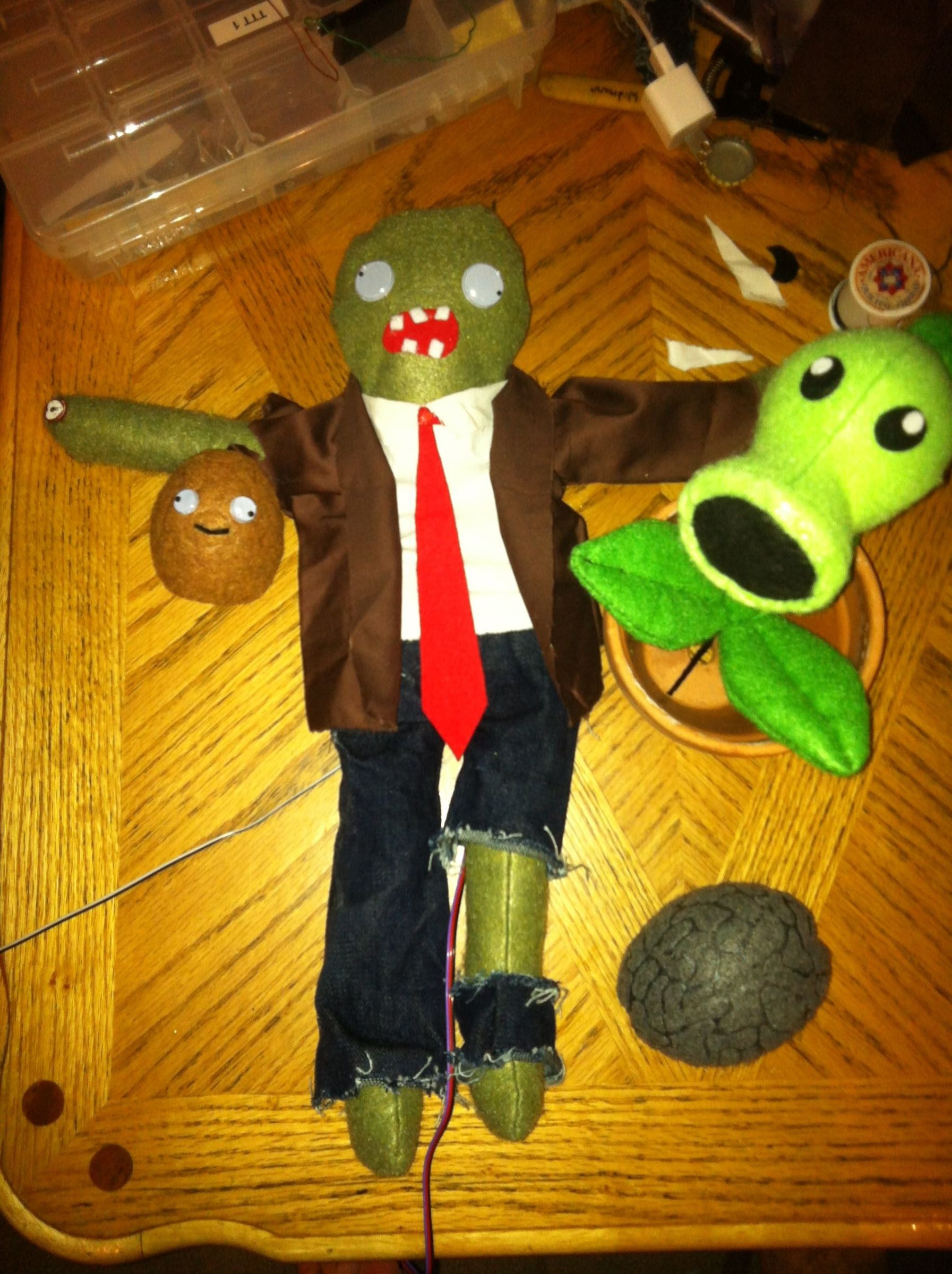Plants Vs. Zombies Interactive Plush Toys! : 12 Steps (with Pictures) - Instructables