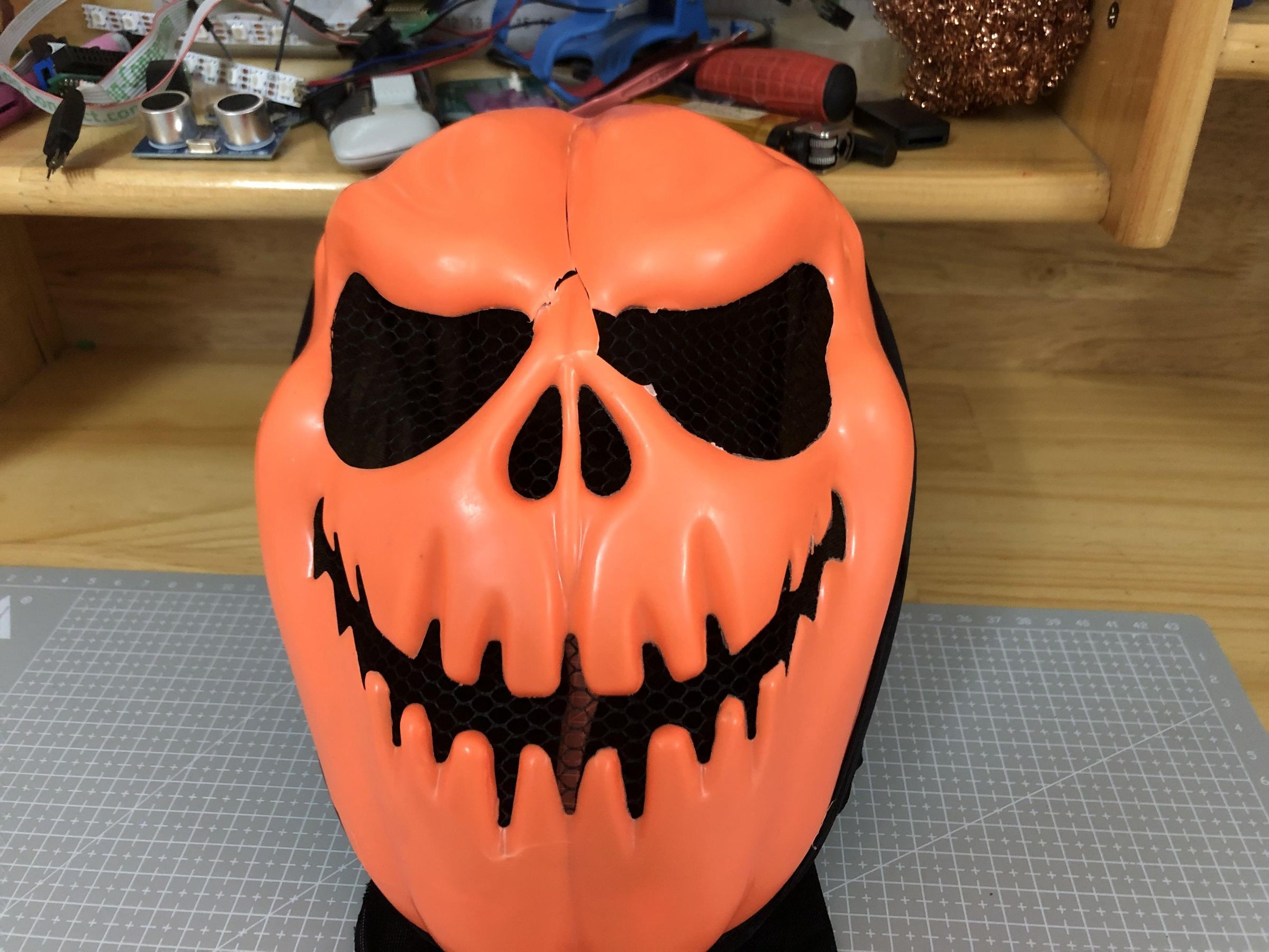 Halloween Scary Reactive Mask : 6 Steps (with Pictures) - Instructables