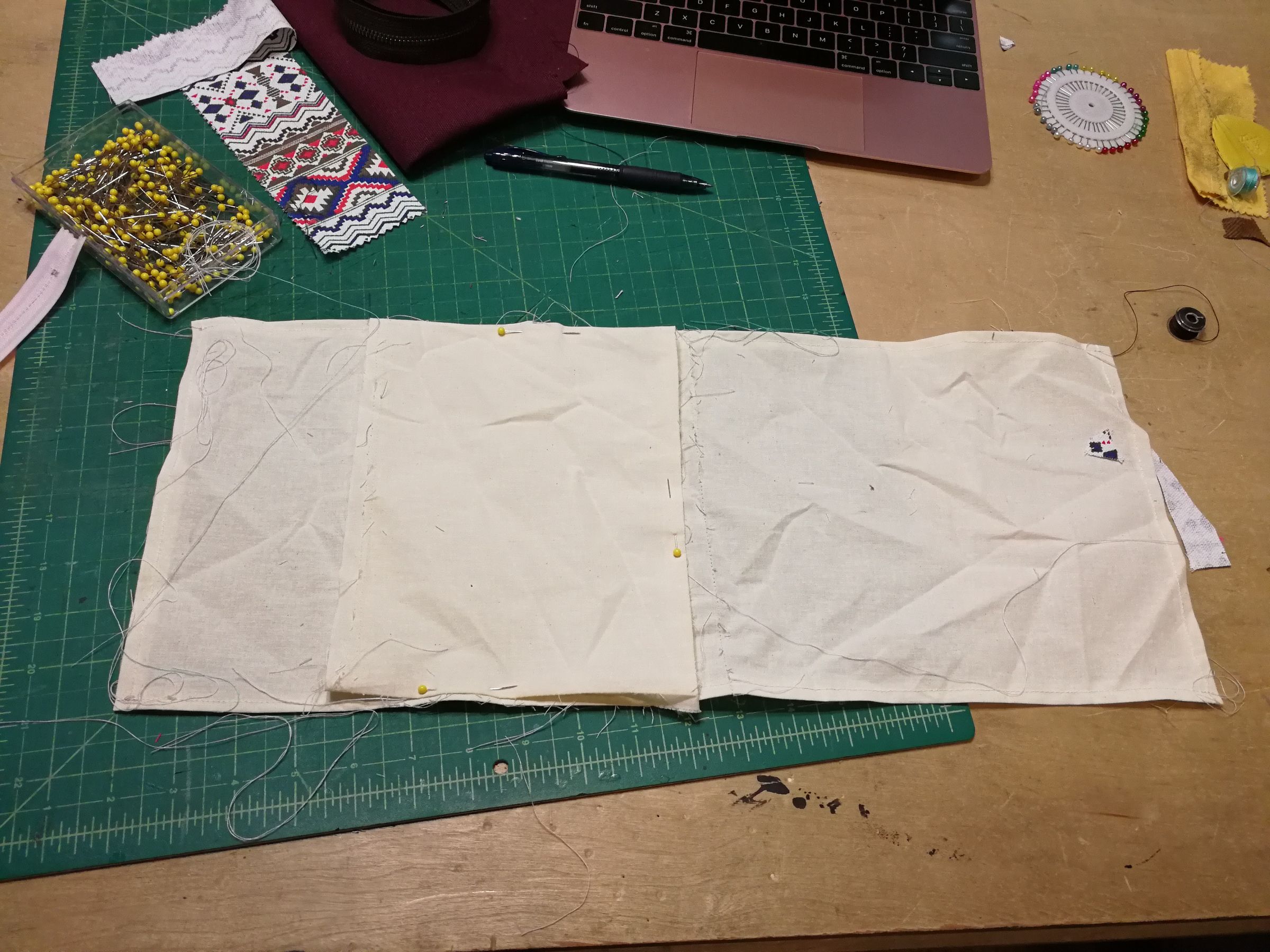 Notebook Cover With Zip Pouch : 13 Steps (with Pictures) - Instructables