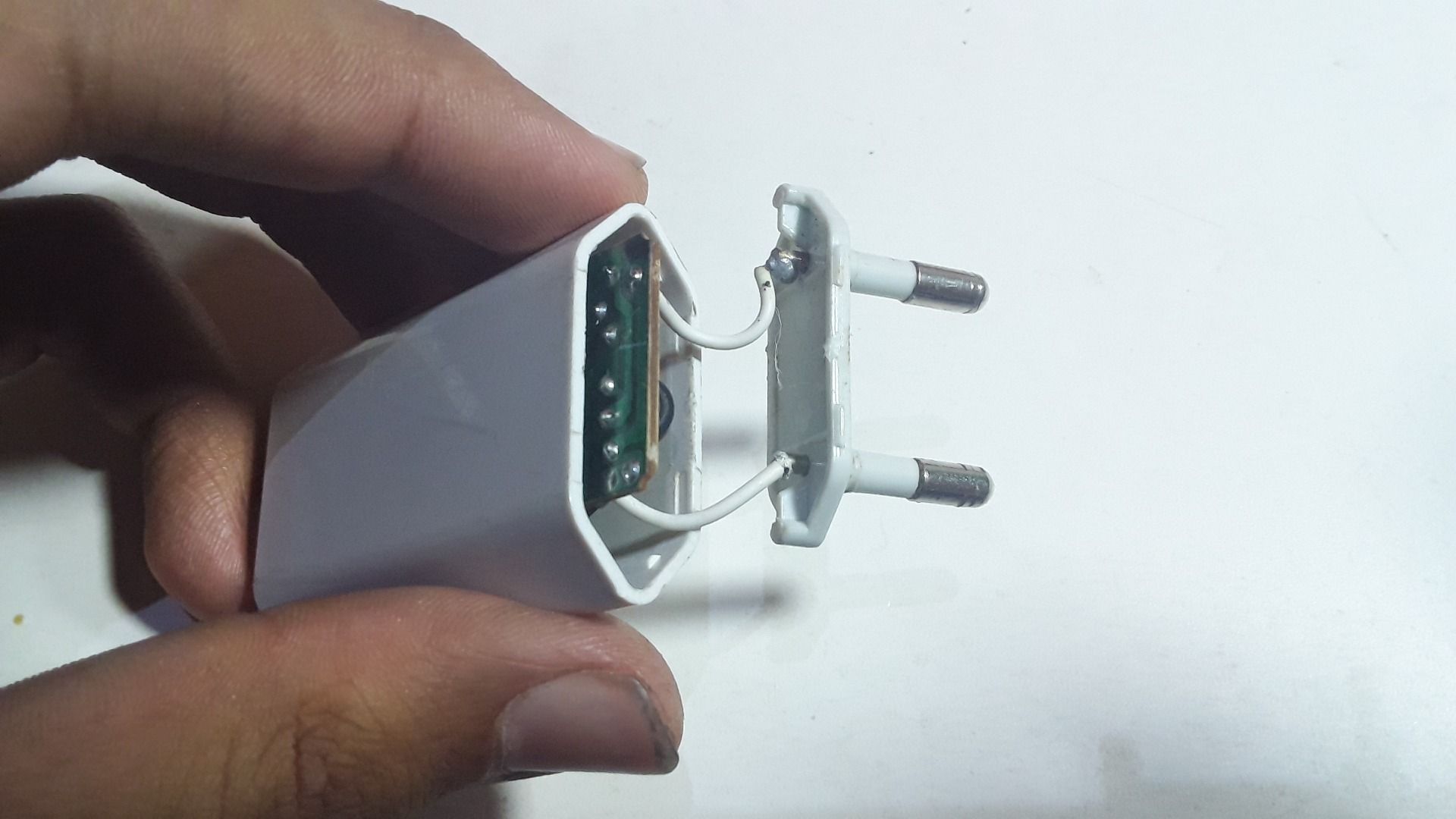 Usb Wall Outlet Hack : 9 Steps (with Pictures) - Instructables