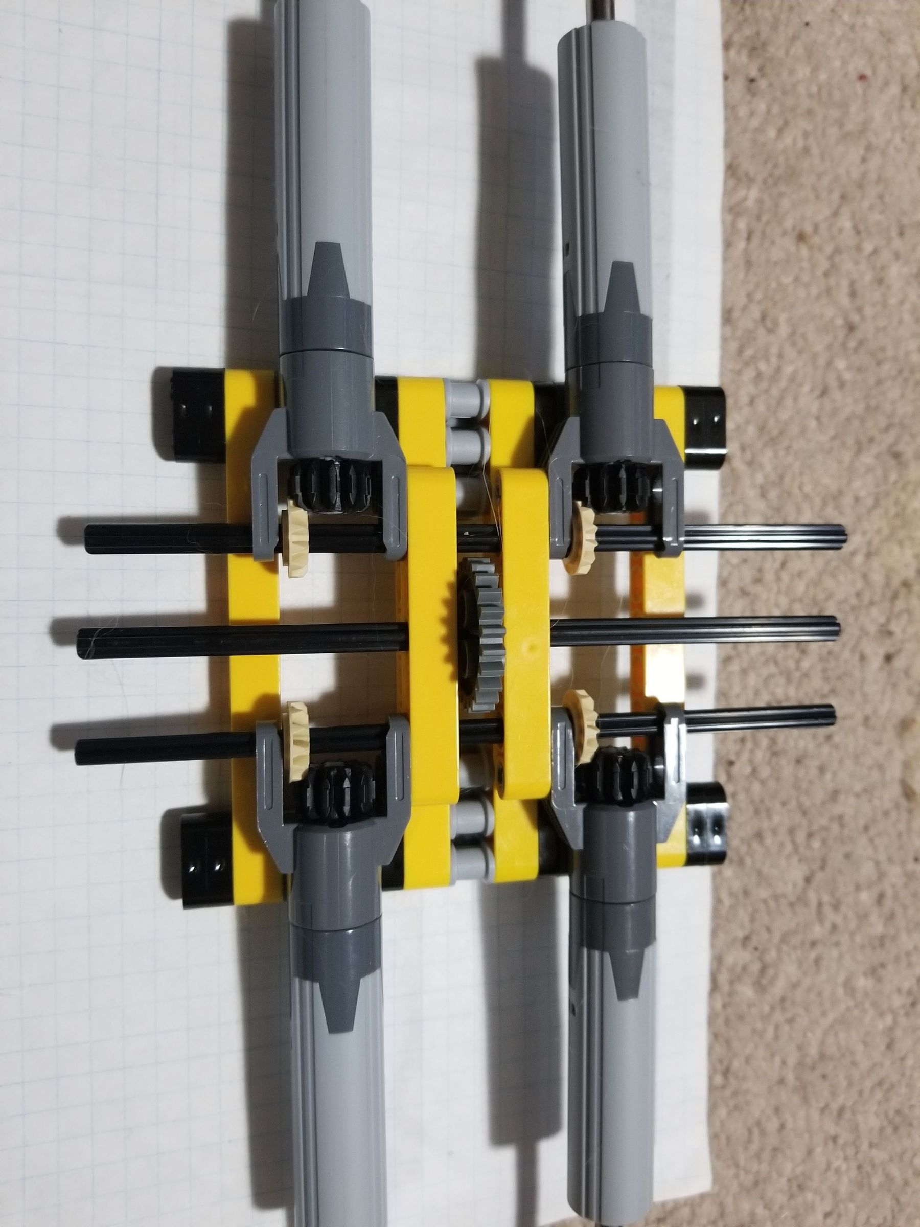 Lego Technic Back to Back Double Actuator Build : 9 Steps (with ...