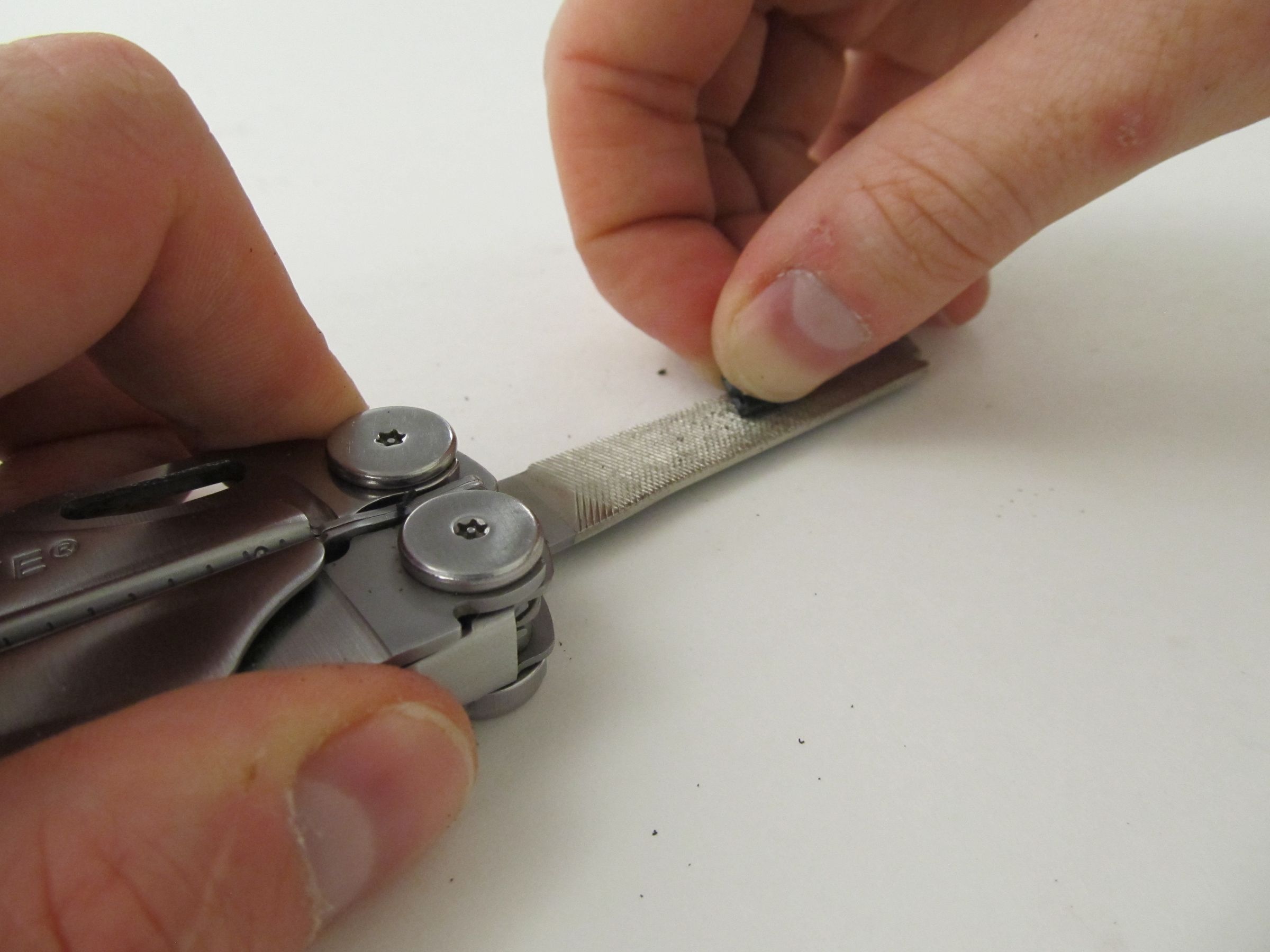 Female and Male Header Pins for Cheap Robots : 9 Steps - Instructables