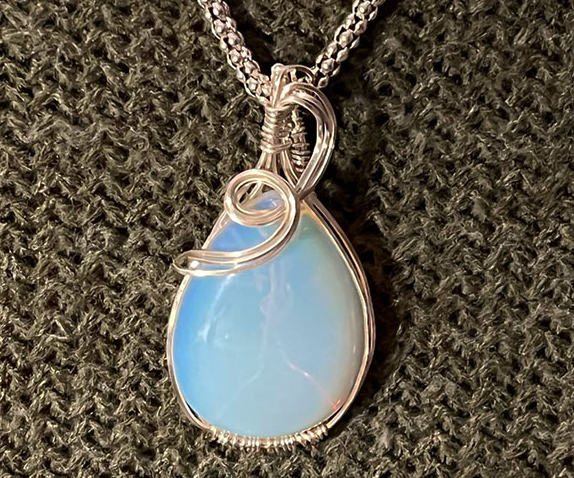 Wire Wrapped Moonstone Pendant : 5 Steps (with Pictures) - Instructables