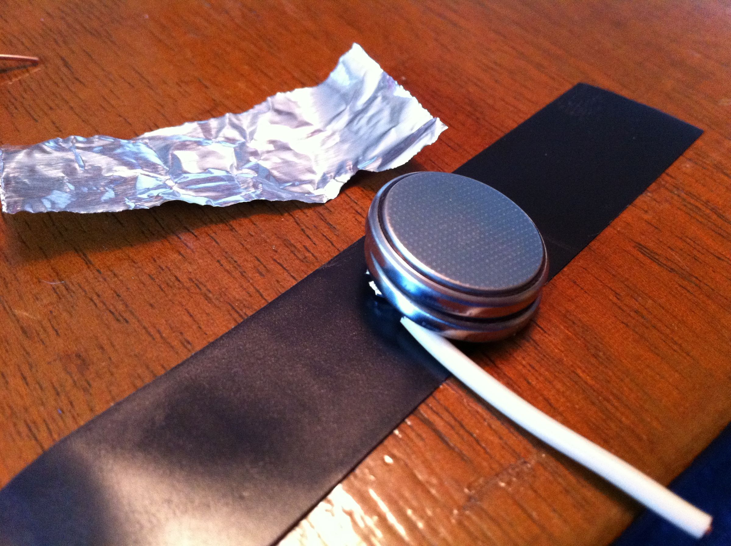 Simple LED Circuit on the Cheap : 4 Steps - Instructables