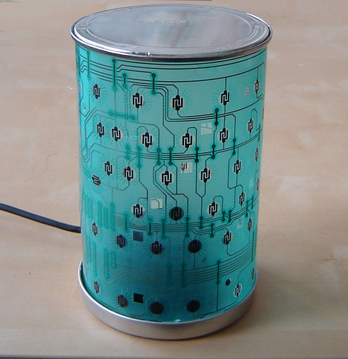 Keyboard Circuit Sheet Lampshade : 6 Steps (with Pictures) - Instructables