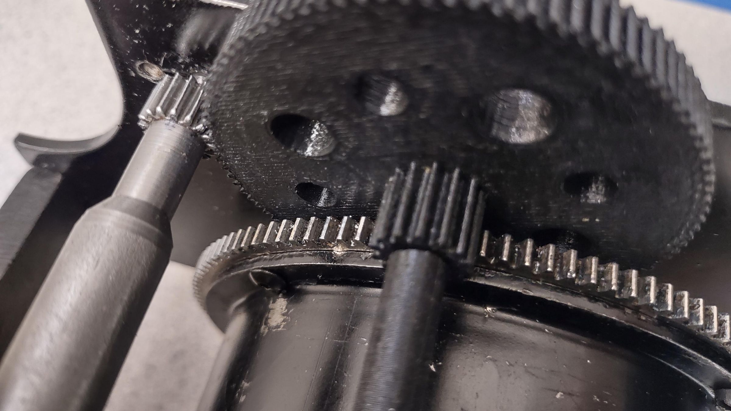 Antique Phonograph Spring Motor Restoration Using 3D Printed Parts : 4 ...