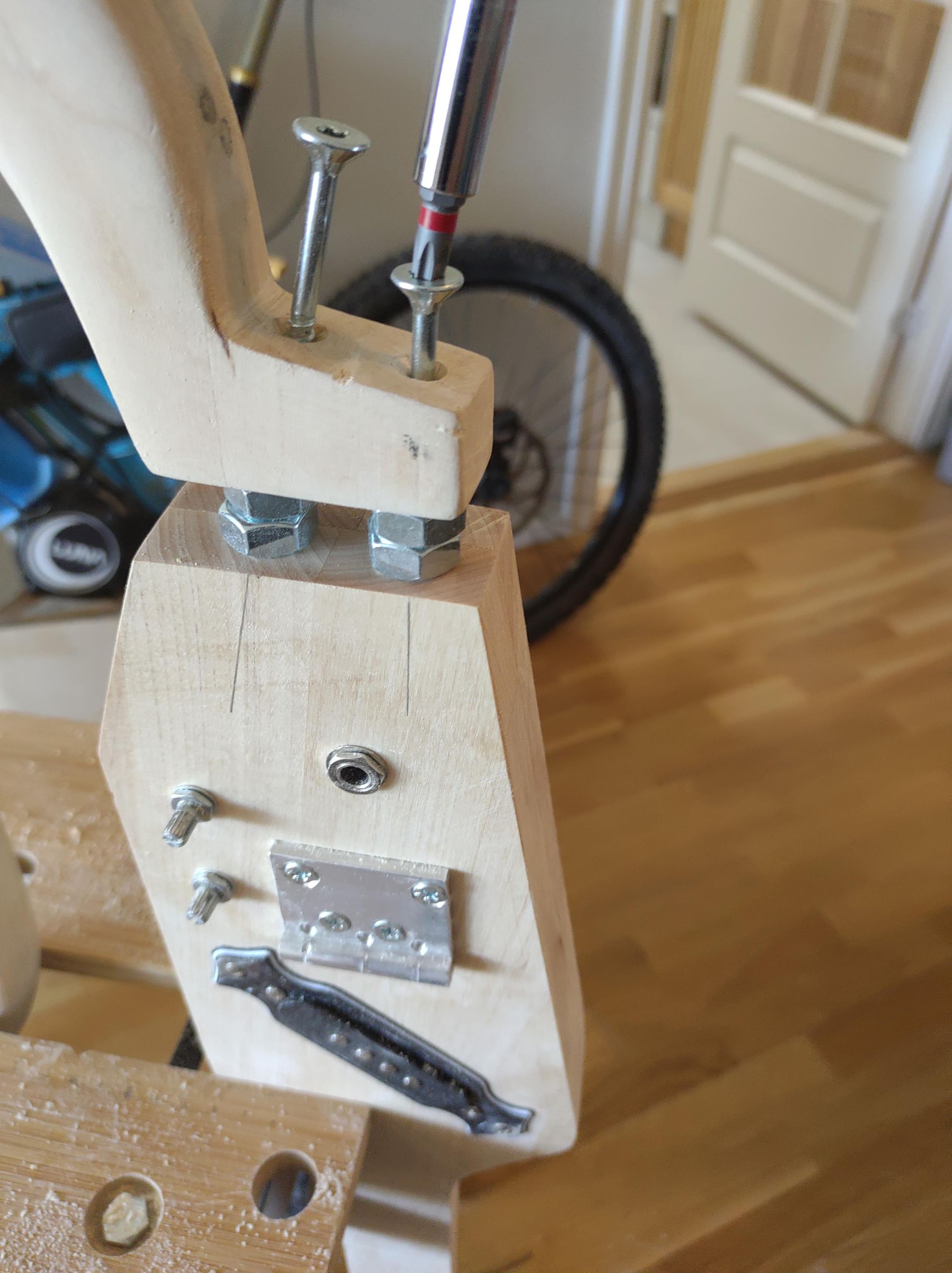 3 Guitars Made From a Table. #1 the Slide Guitar : 5 Steps (with ...