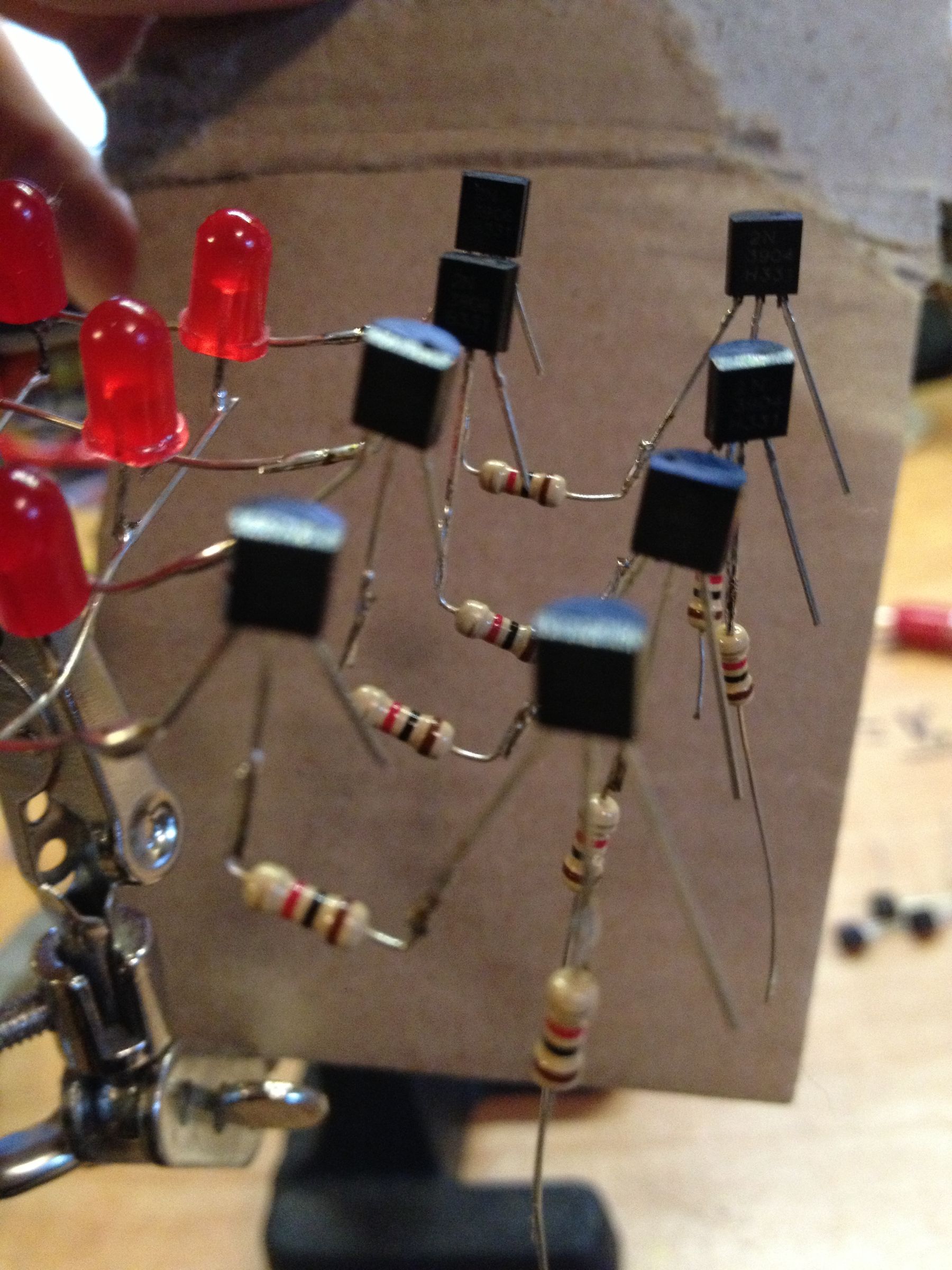 Bluetooth Controlled 4X4 Led Matrix Using a SPLat EC1 PLC : 10 Steps - Instructables