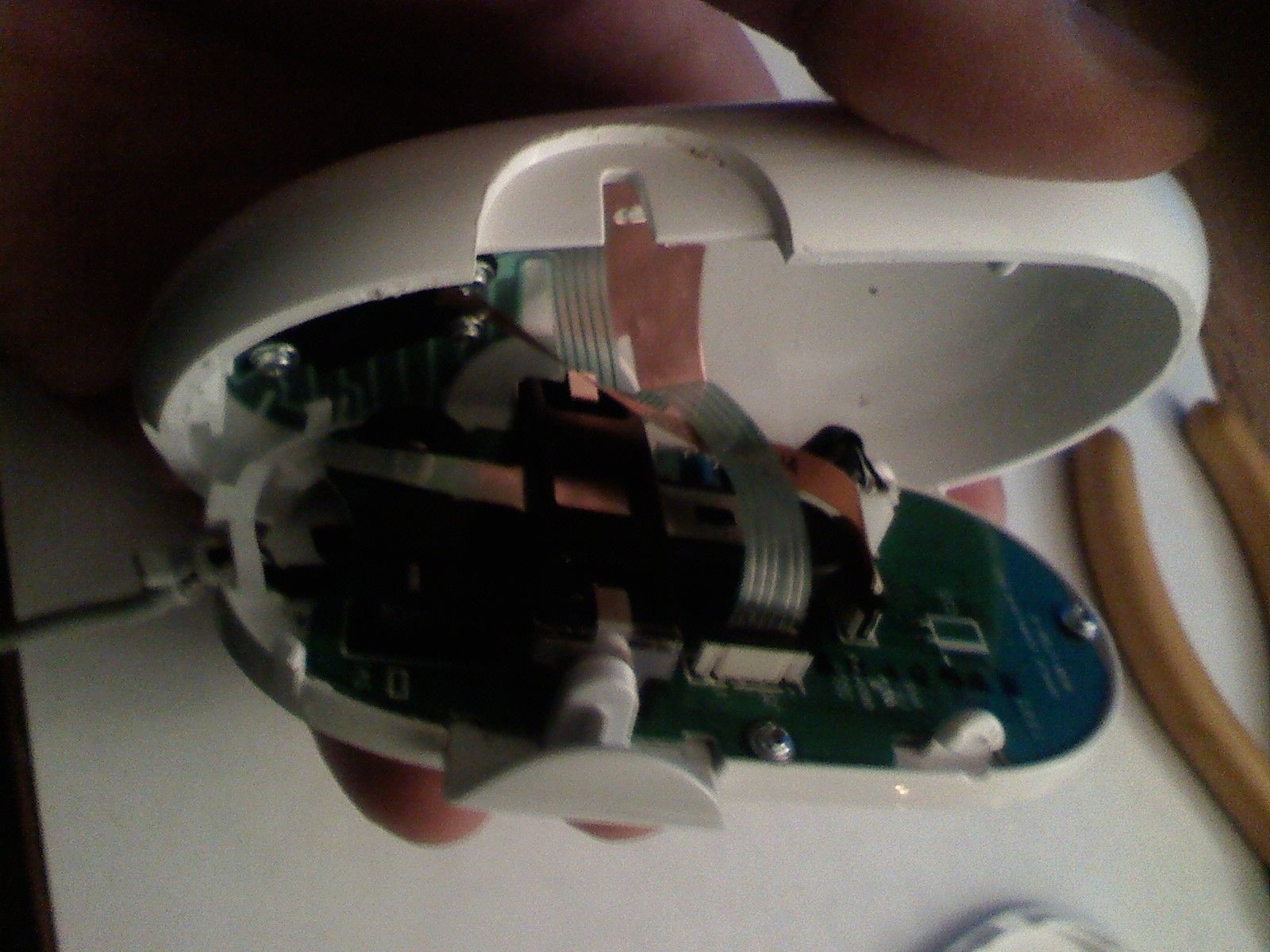 How to Completely Disassemble a MAC Mouse - Clean/Repair/Mod : 6 Steps ...