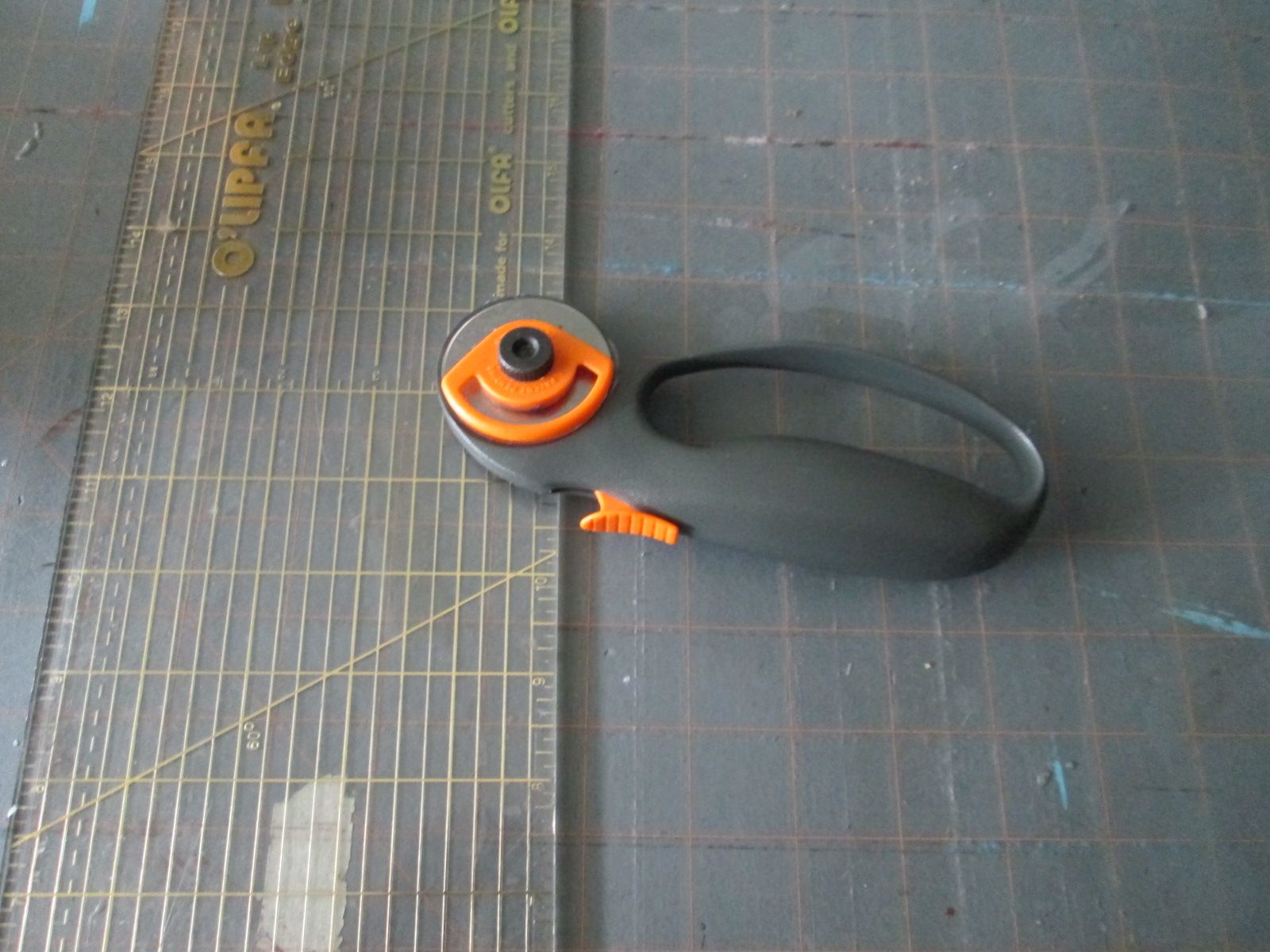 Card Table Fort : 13 Steps - Instructables