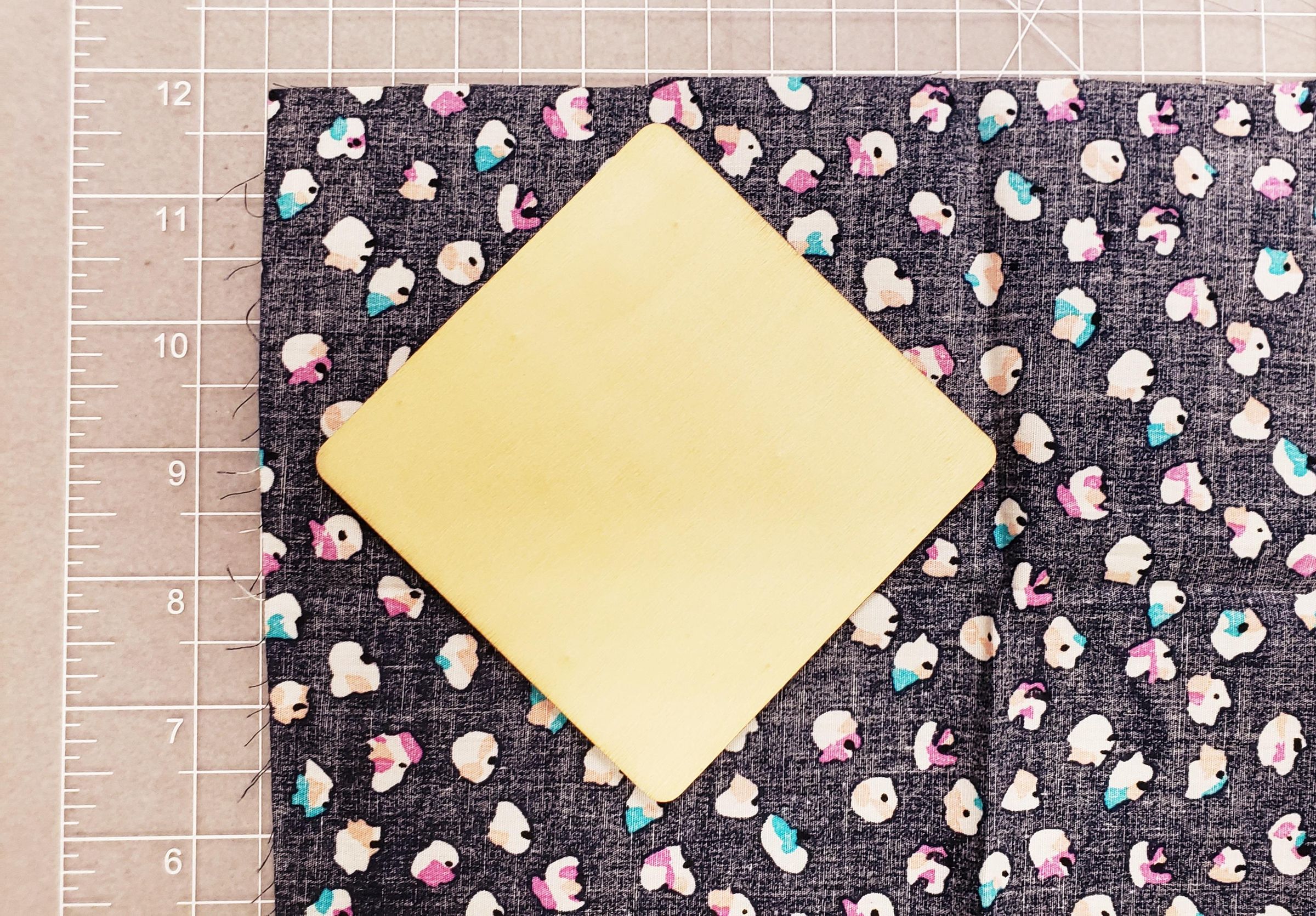30-Minute Decorative Box (+ Hot Glue Tips) : 6 Steps (with Pictures ...