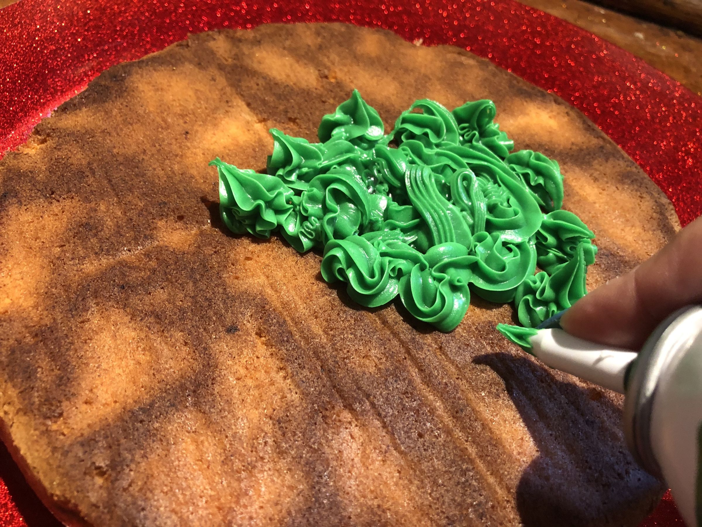 UFO Cow Abduction Cake : 10 Steps (with Pictures) - Instructables