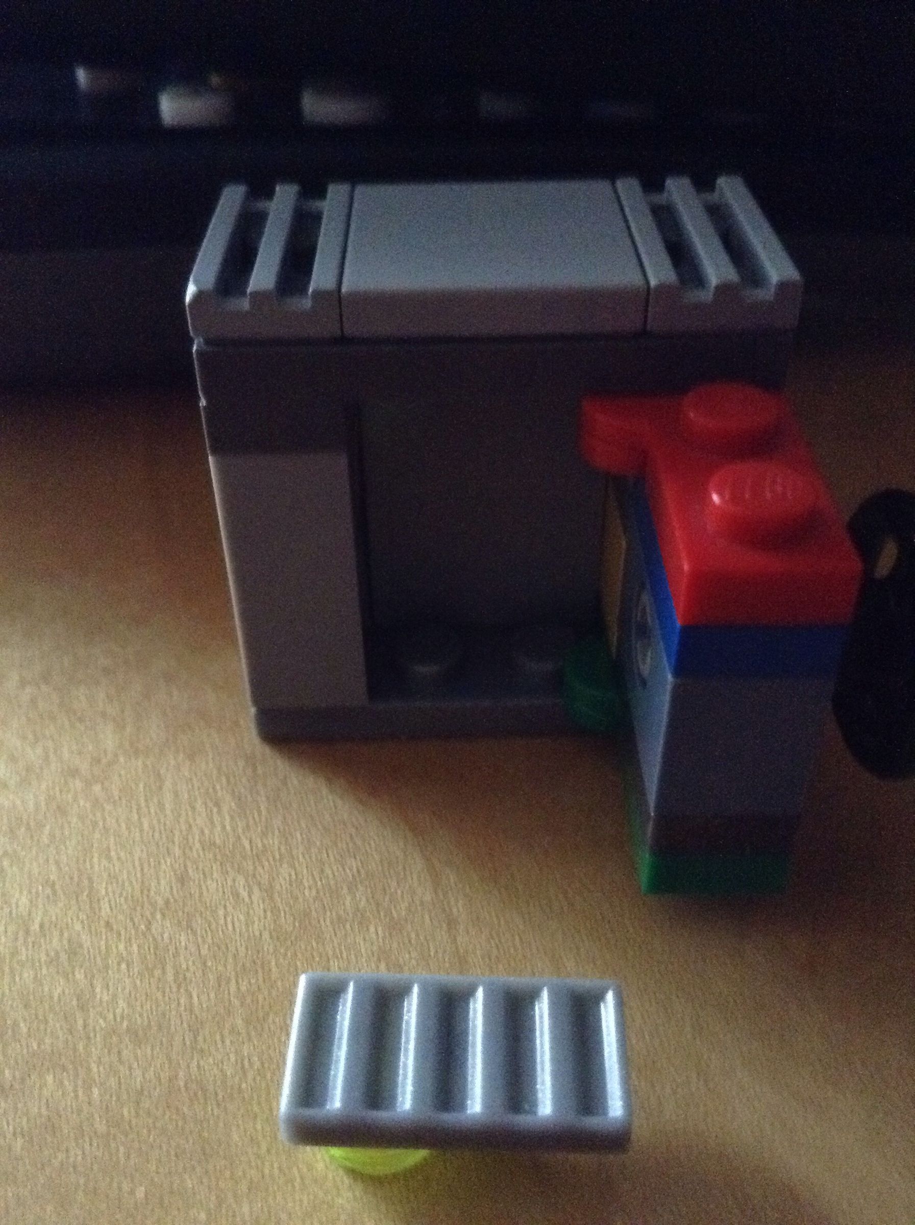 Lego Safe for Minifigures : 6 Steps - Instructables