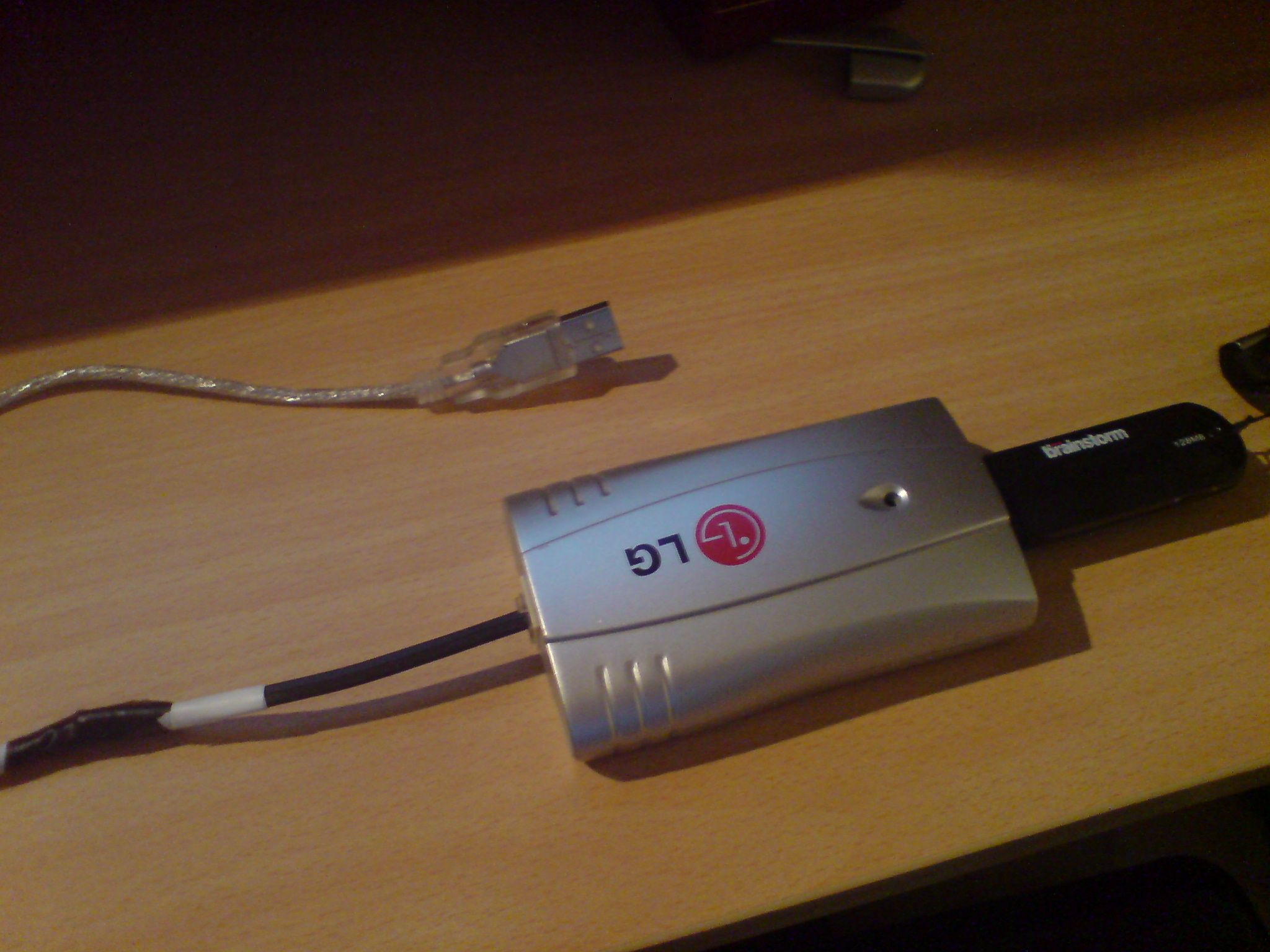 Turn Your Old Dial-Up Modem Into a USB Hider : 6 Steps - Instructables
