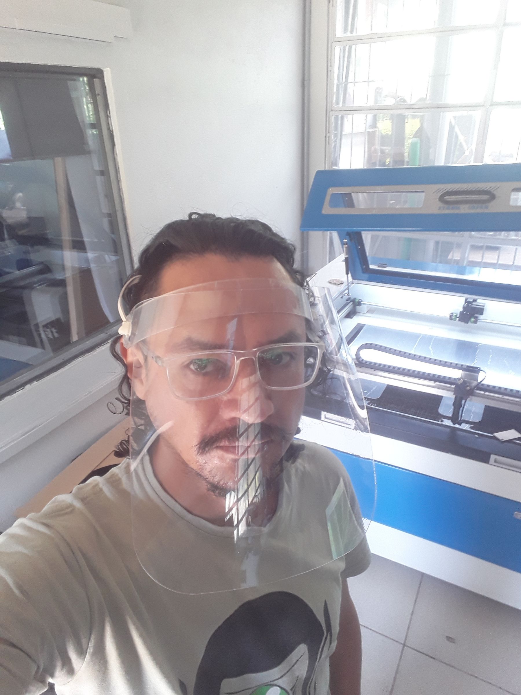 Laser Cut Face Shield V. 1.0 : 5 Steps - Instructables