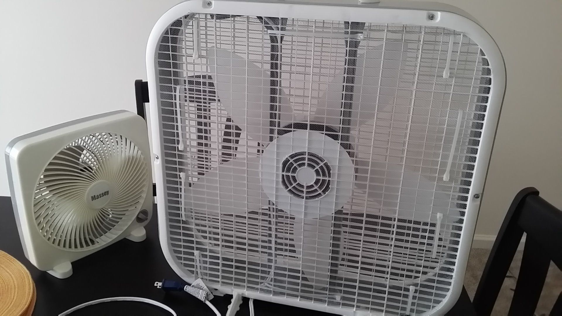 How to Get Rid of Mosquitoes With a Fan & Window Screen : 4 Steps (with ...