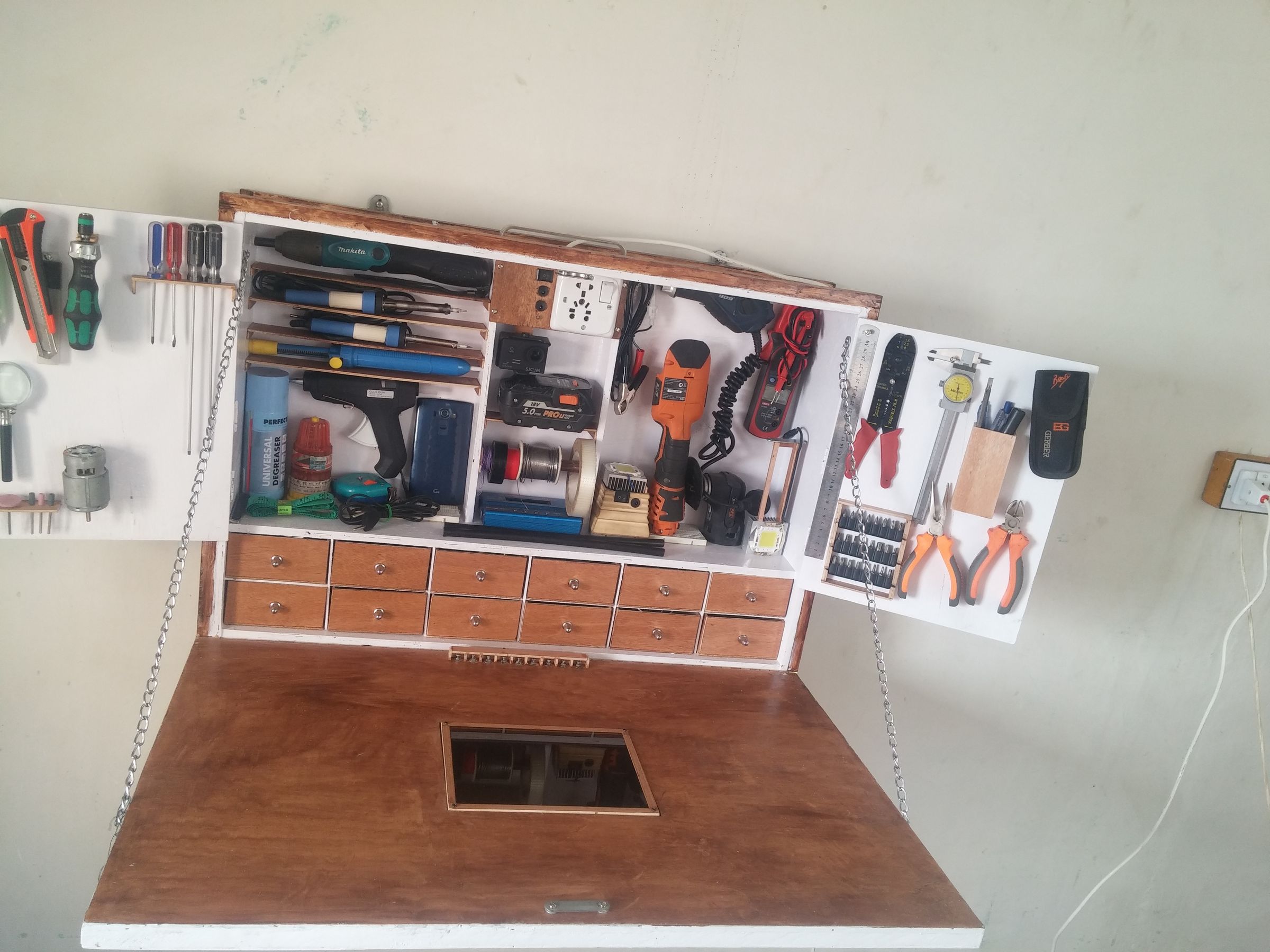 DIY PORTABLE WORK STATION : 13 Steps (with Pictures) - Instructables