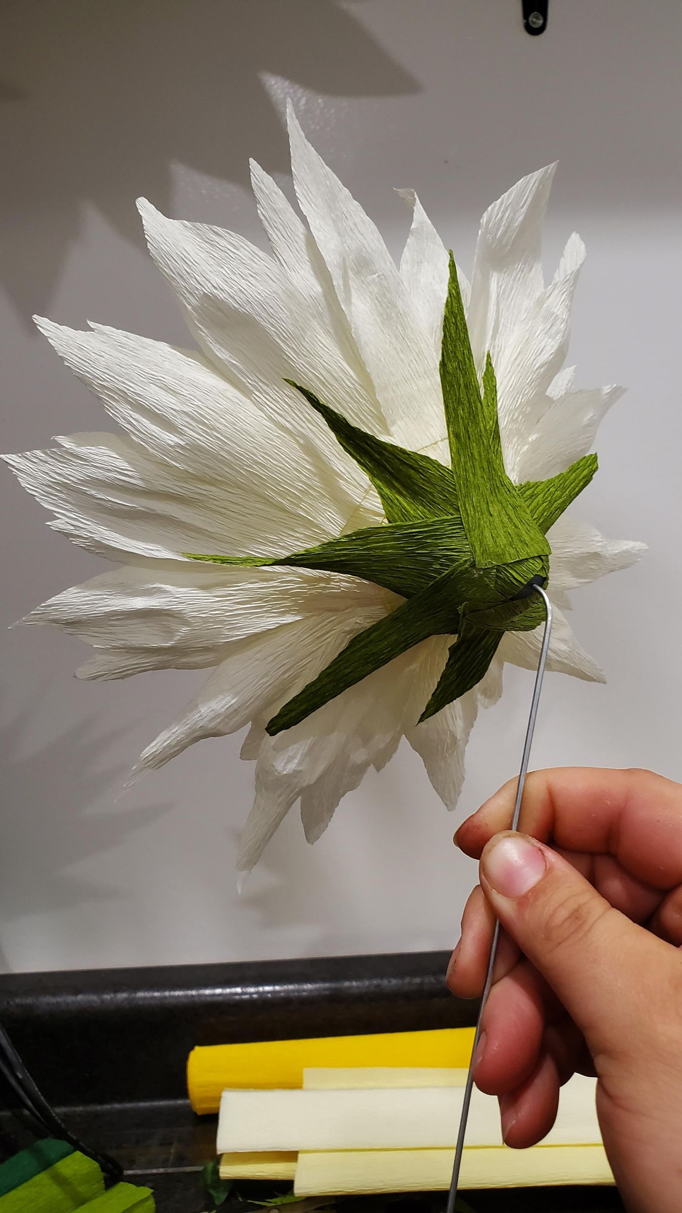 Crepe Paper Dahlia : 18 Steps (with Pictures) - Instructables