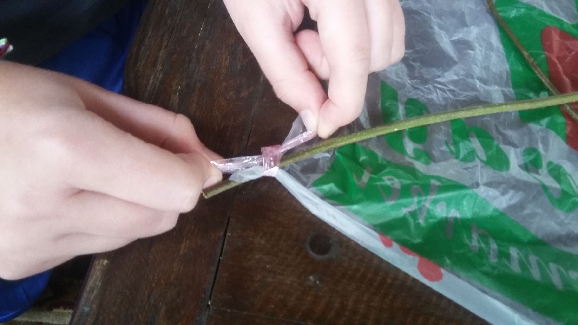 Filipino Plastic Bag Kite : 4 Steps (with Pictures) - Instructables