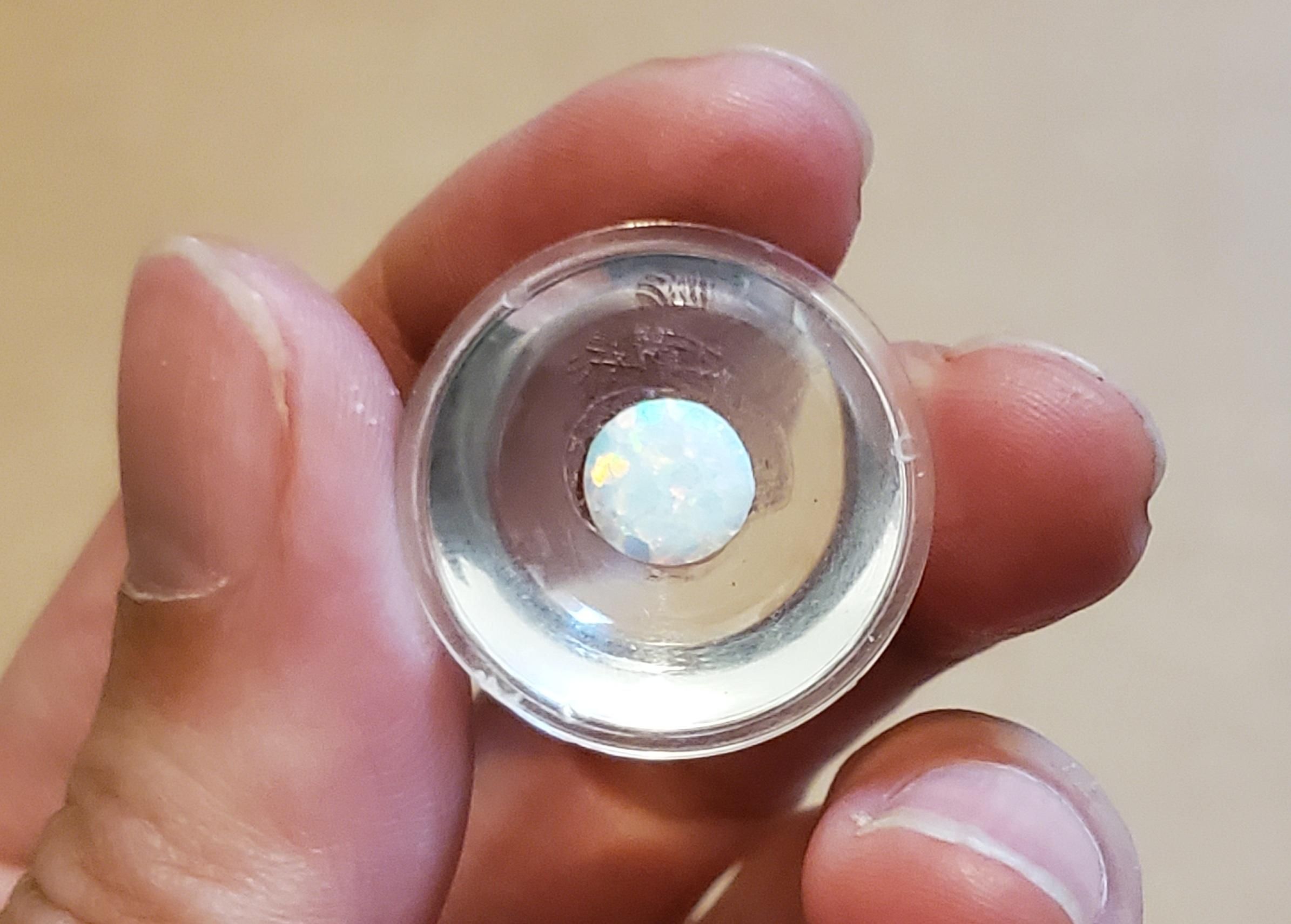 Glowing Opal Pendant : 4 Steps (with Pictures) - Instructables