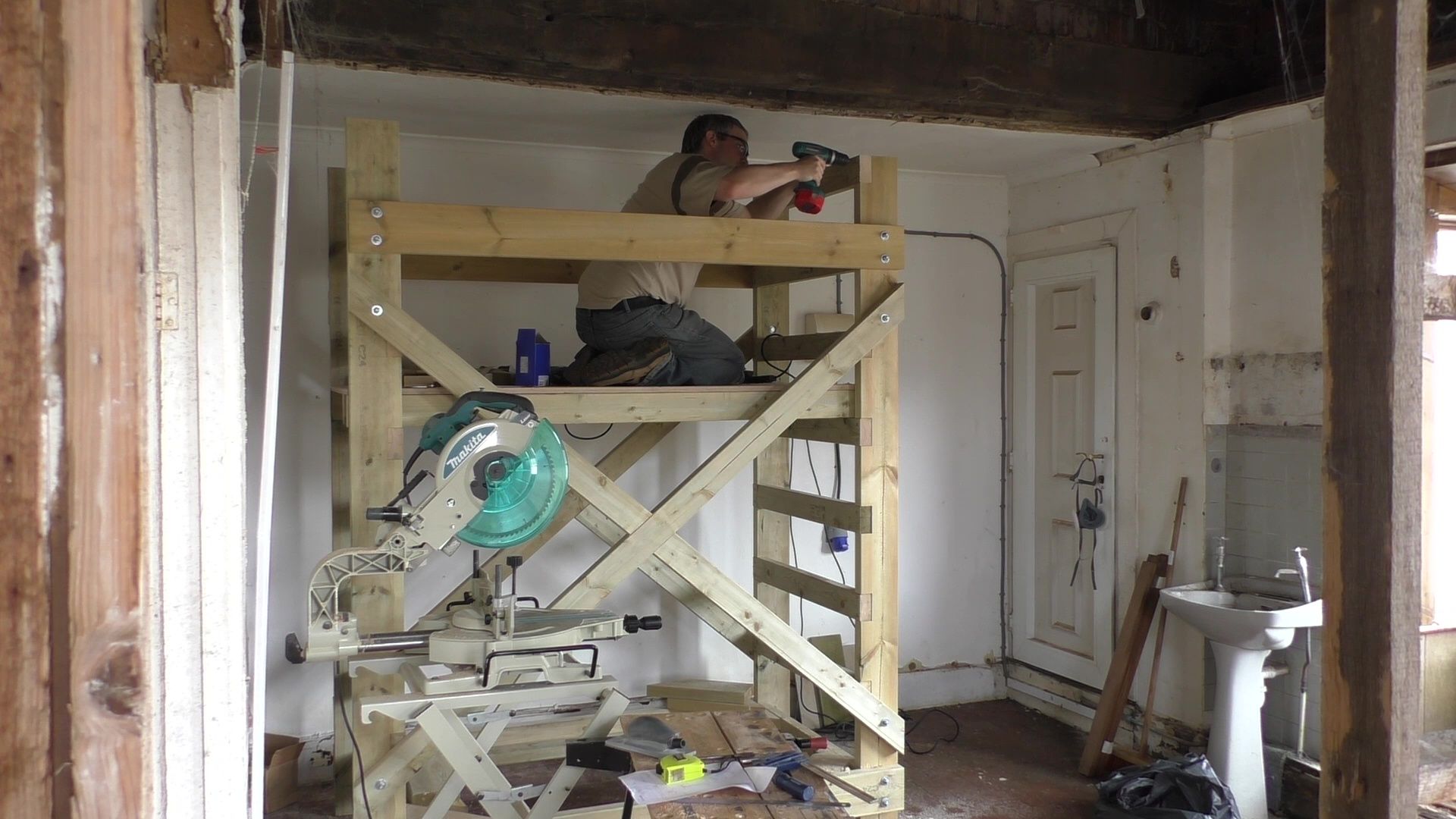 Wooden Scaffolding Tower : 11 Steps (with Pictures) - Instructables