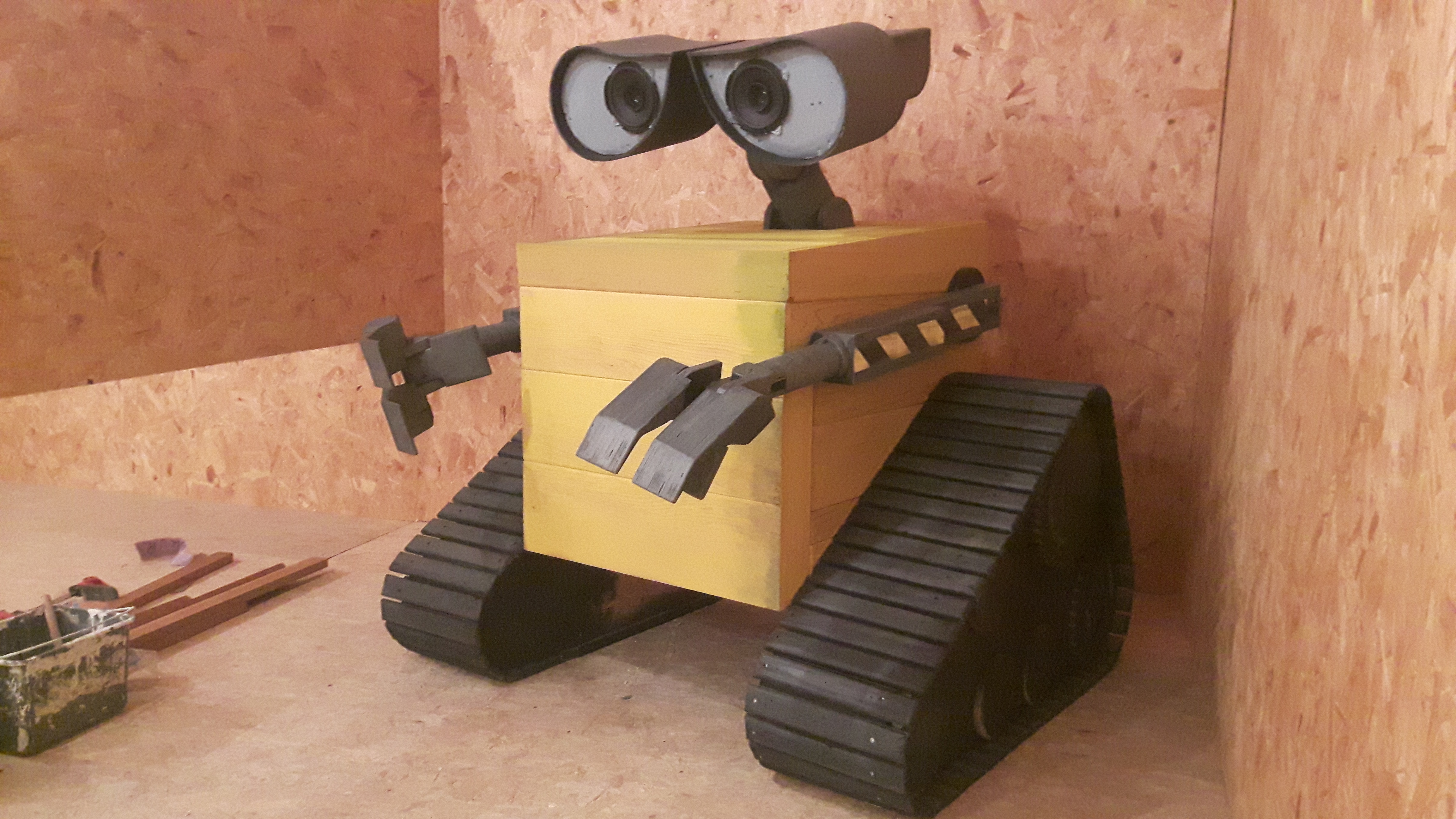 Wall-E!! : 5 Steps (with Pictures) - Instructables