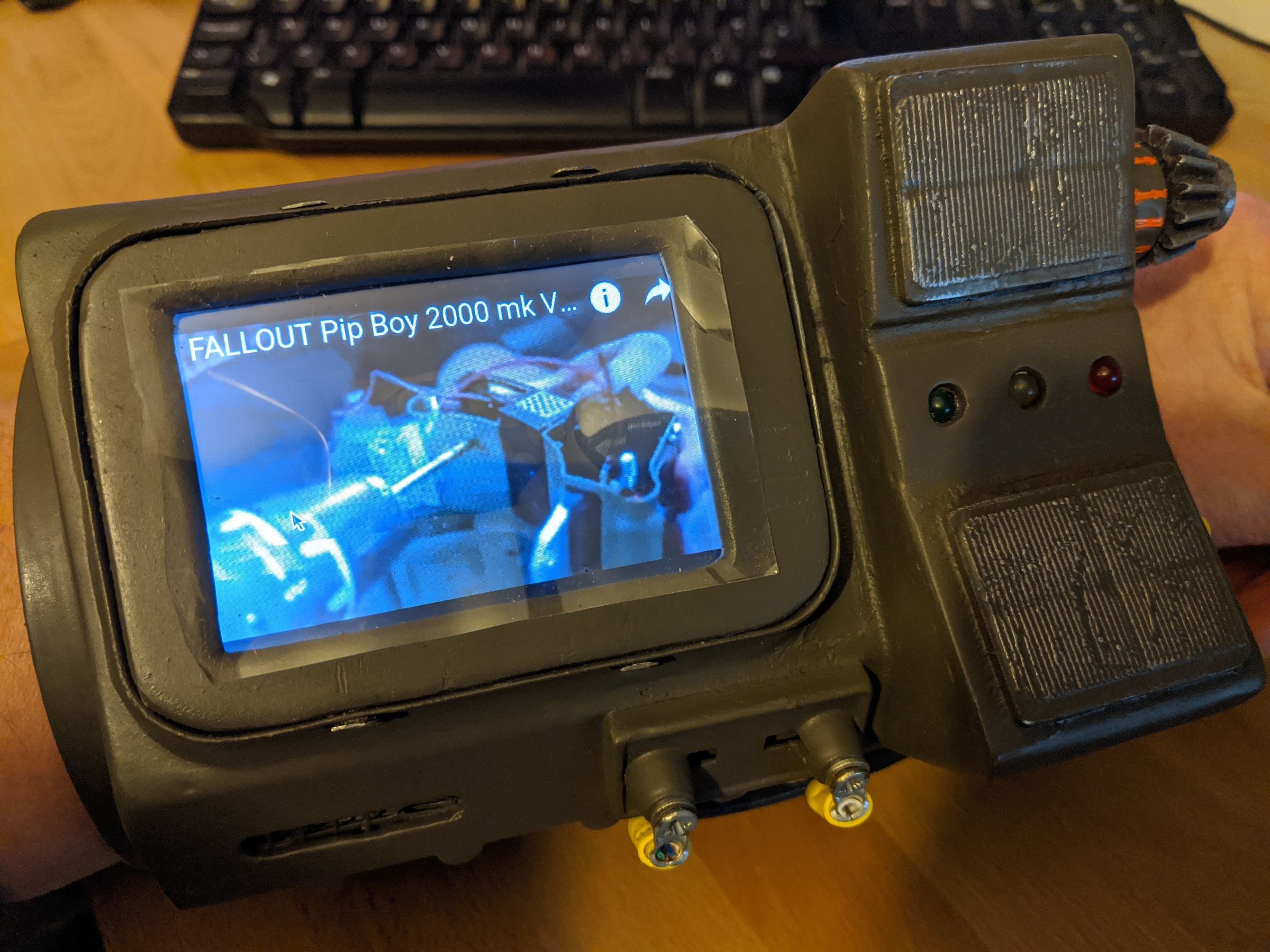 Pipboy Built From Scrap : 26 Steps (with Pictures) - Instructables