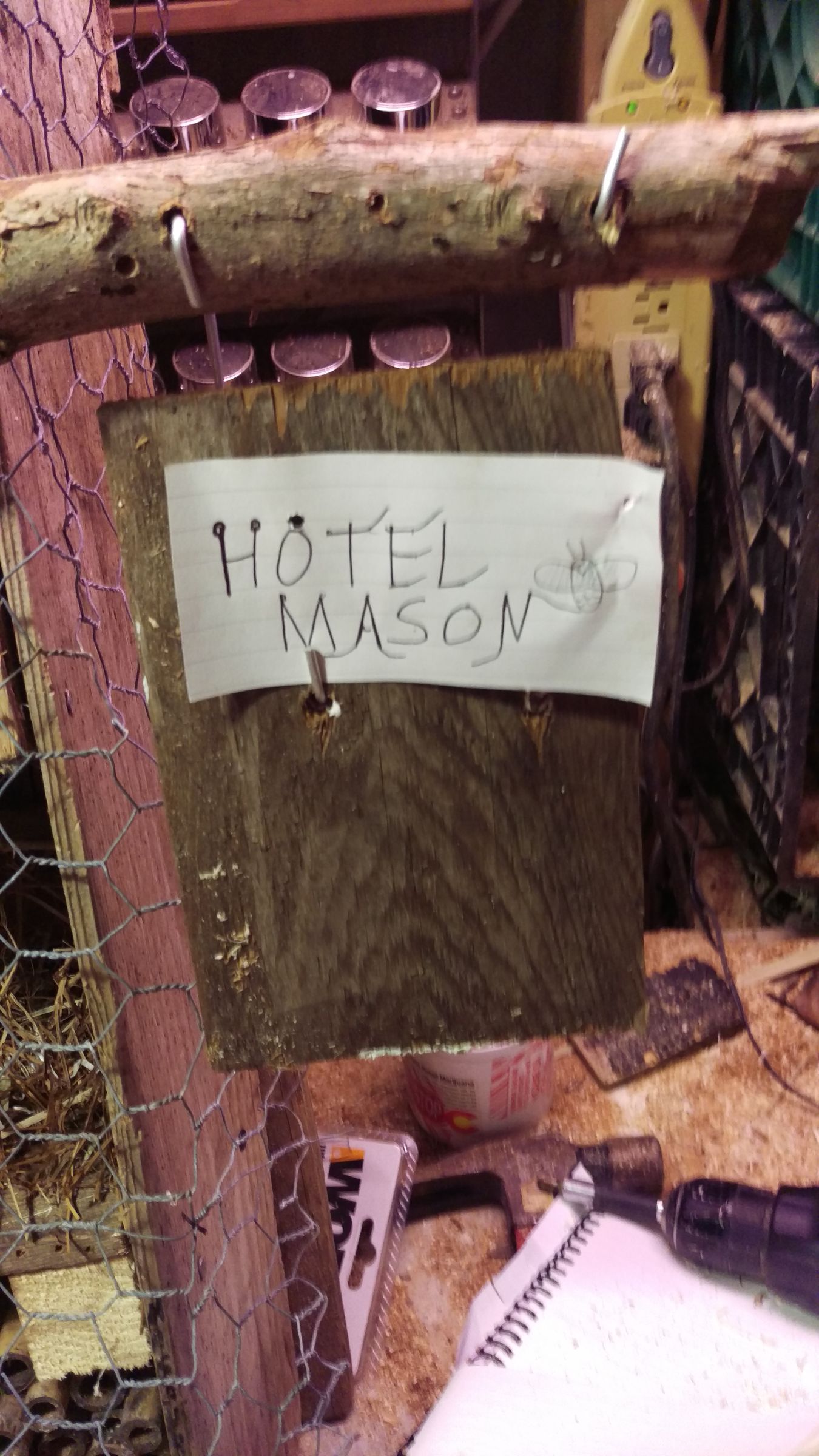 Bee Condo Insect Hotel : 9 Steps (with Pictures) - Instructables