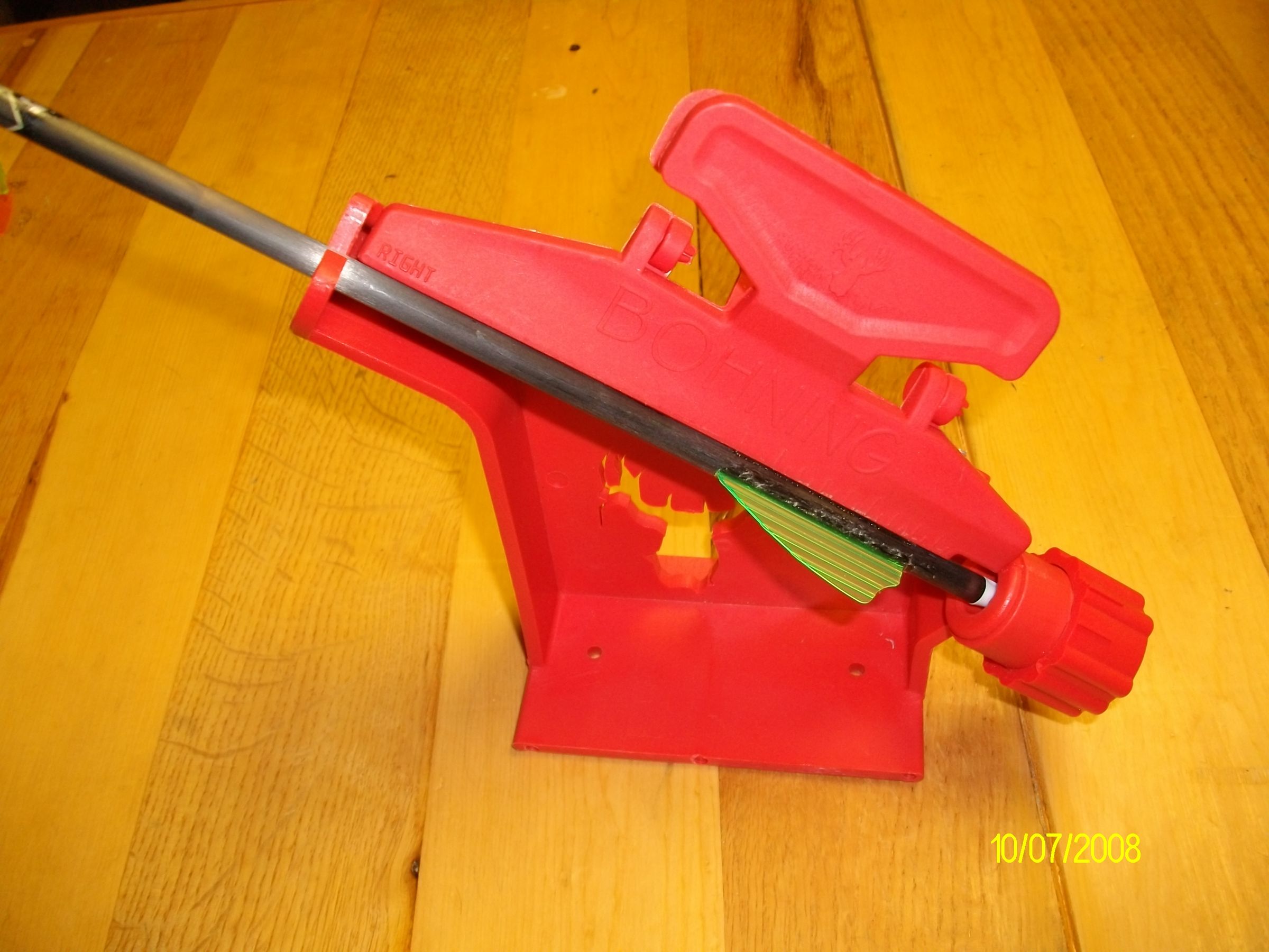 Fletch Your Own Arrows : 13 Steps (with Pictures) - Instructables
