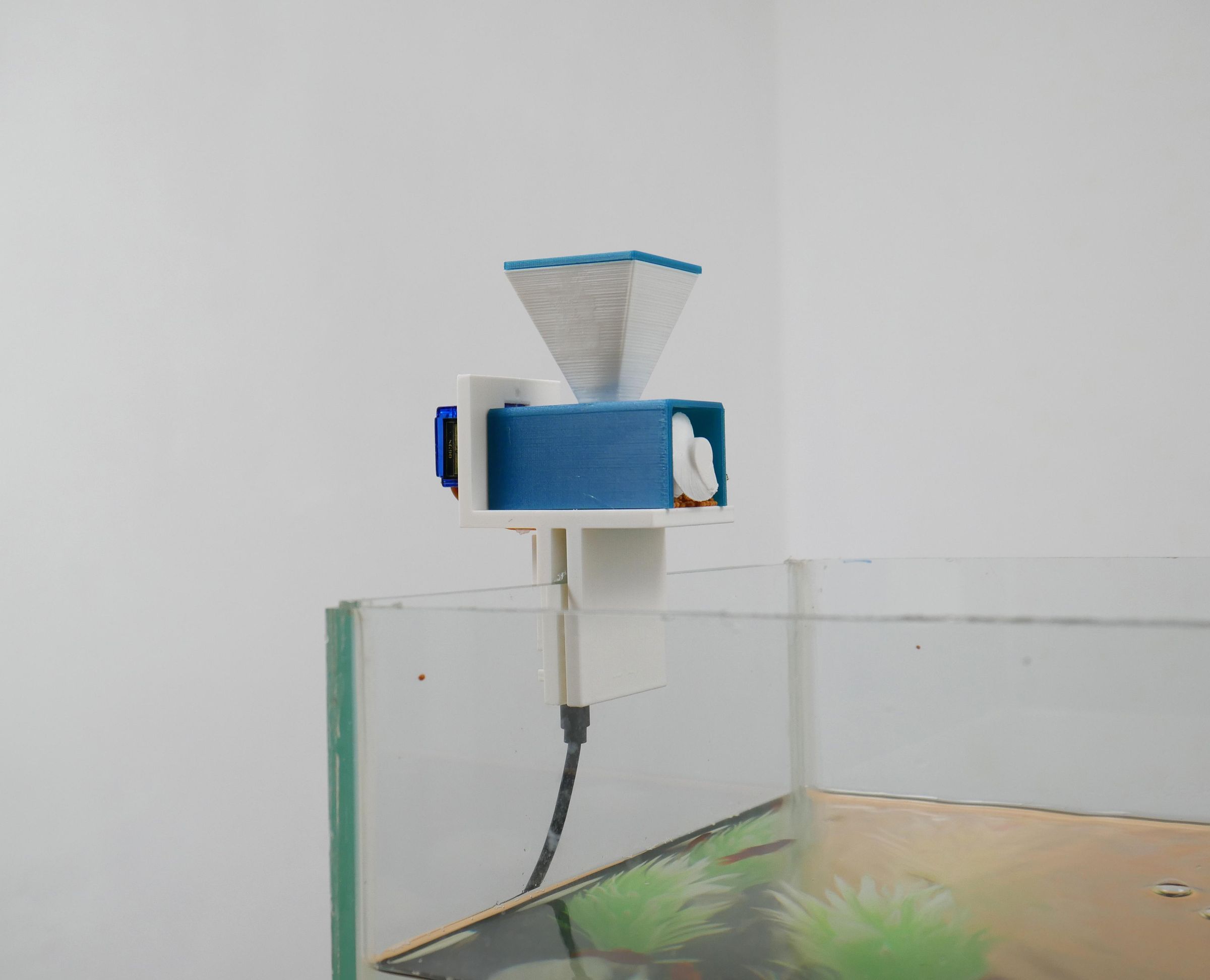 Aquassist : DIY Automatic Fish Feeder With Companion App : 10 Steps ...