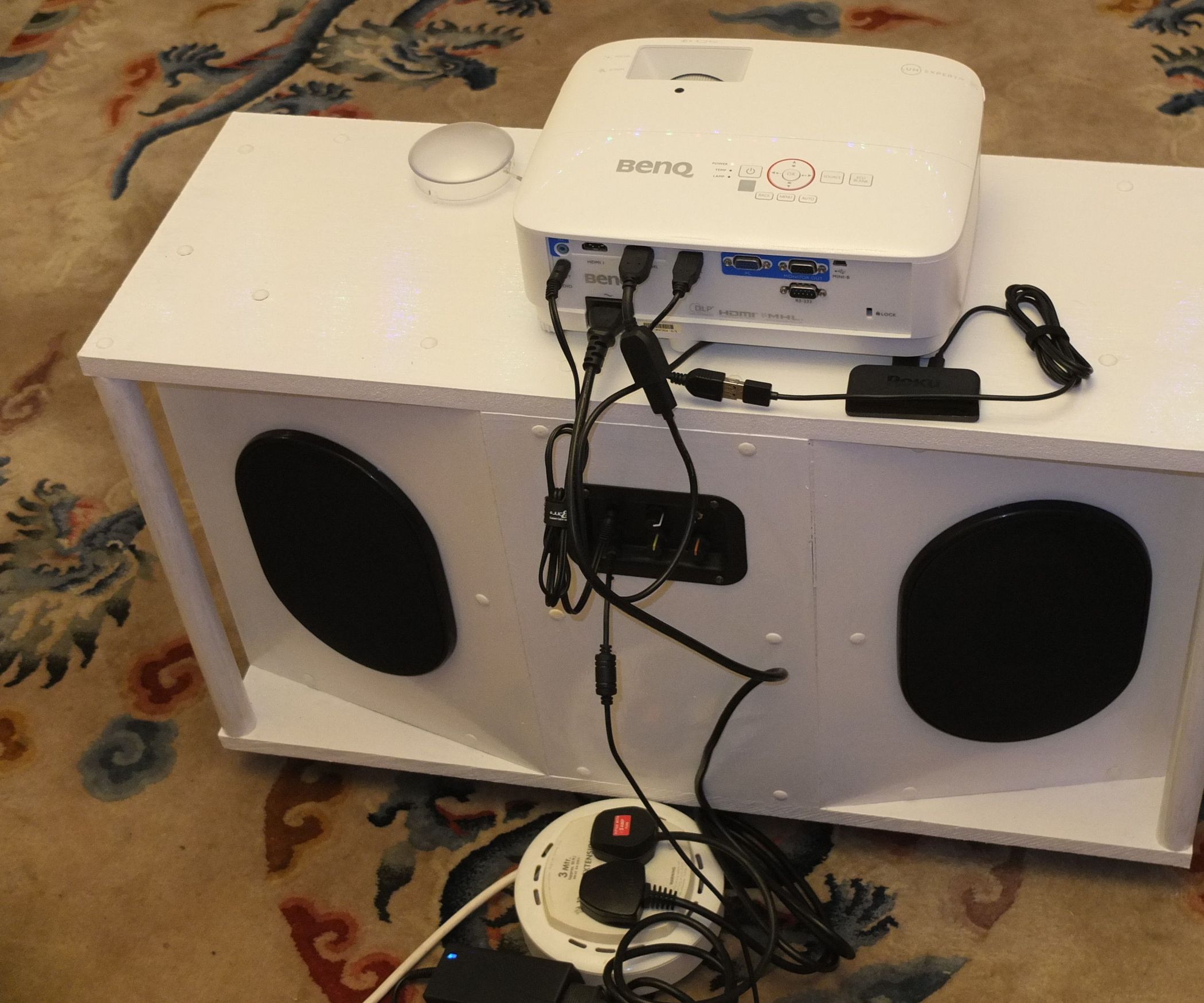 Stealthy Stereo Boom-box for Digital Projectors and House-parties : 7 ...
