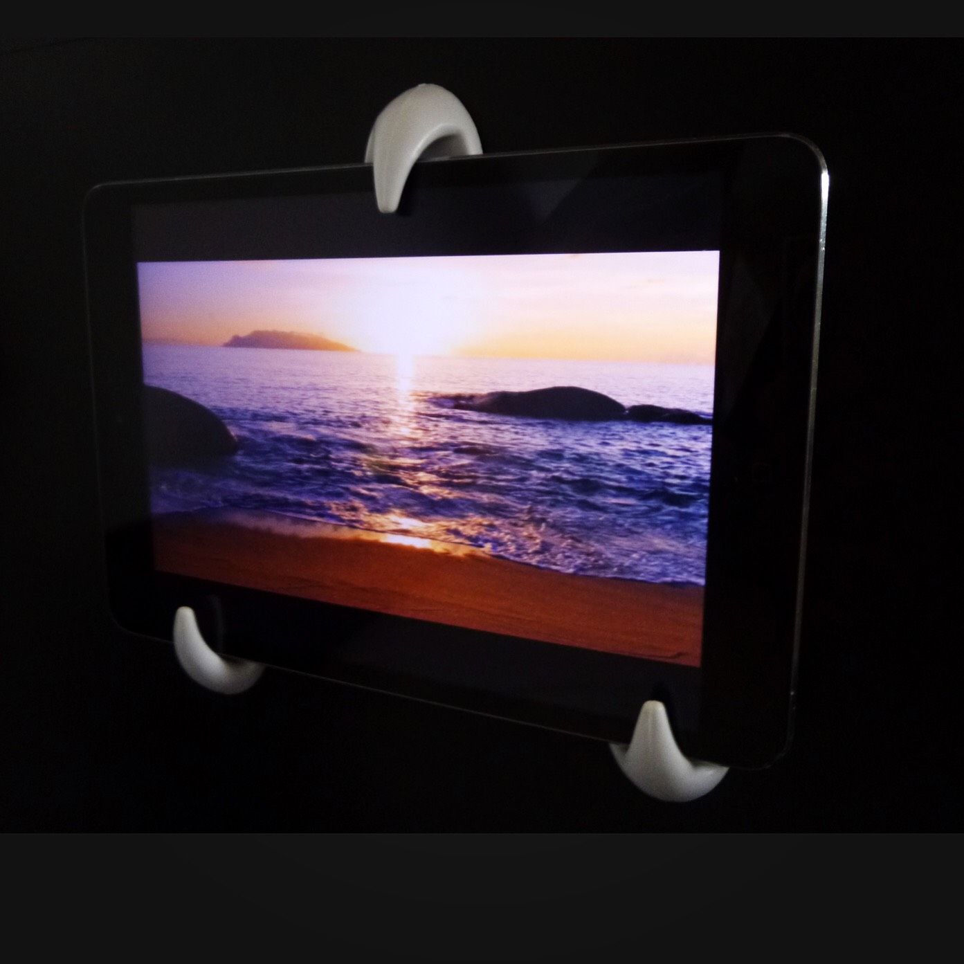 DIY IPad/Tablet Stand : 3 Steps - Instructables