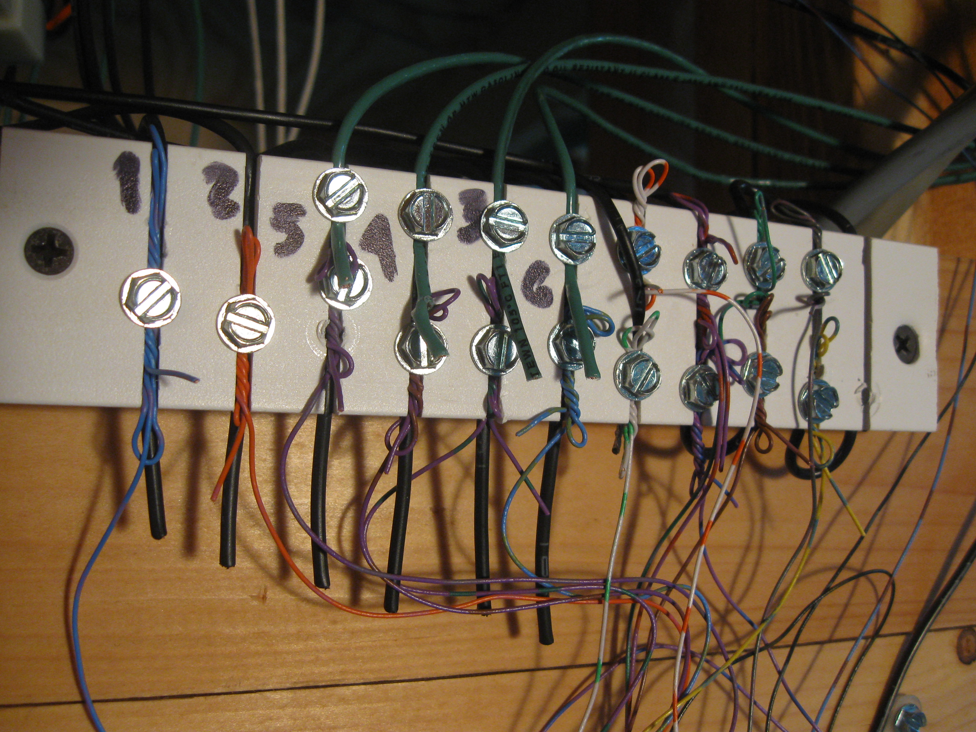 Insulation Displacement Screw Terminals : 4 Steps (with Pictures ...