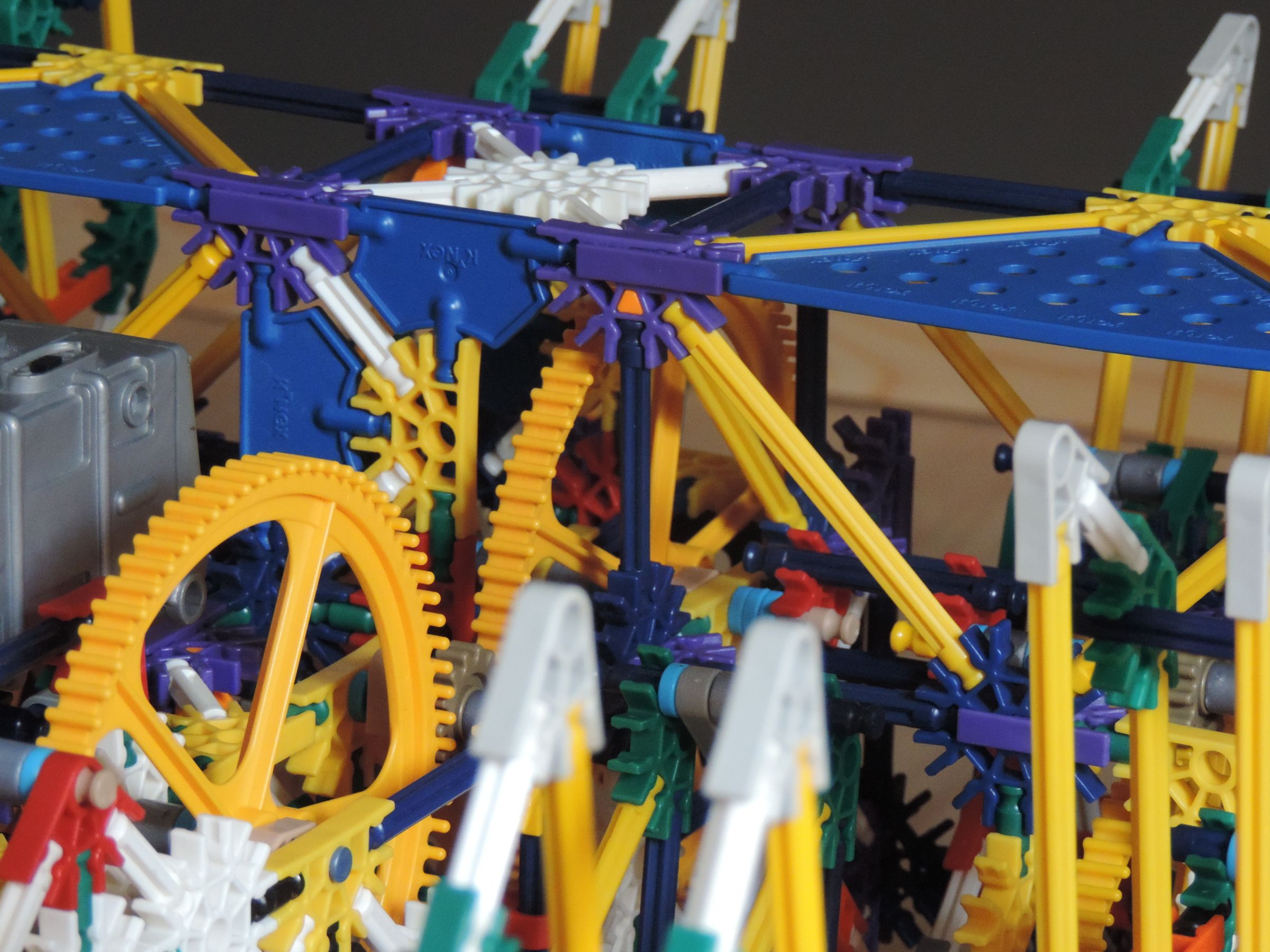 Huge Knex Walker. - Instructables