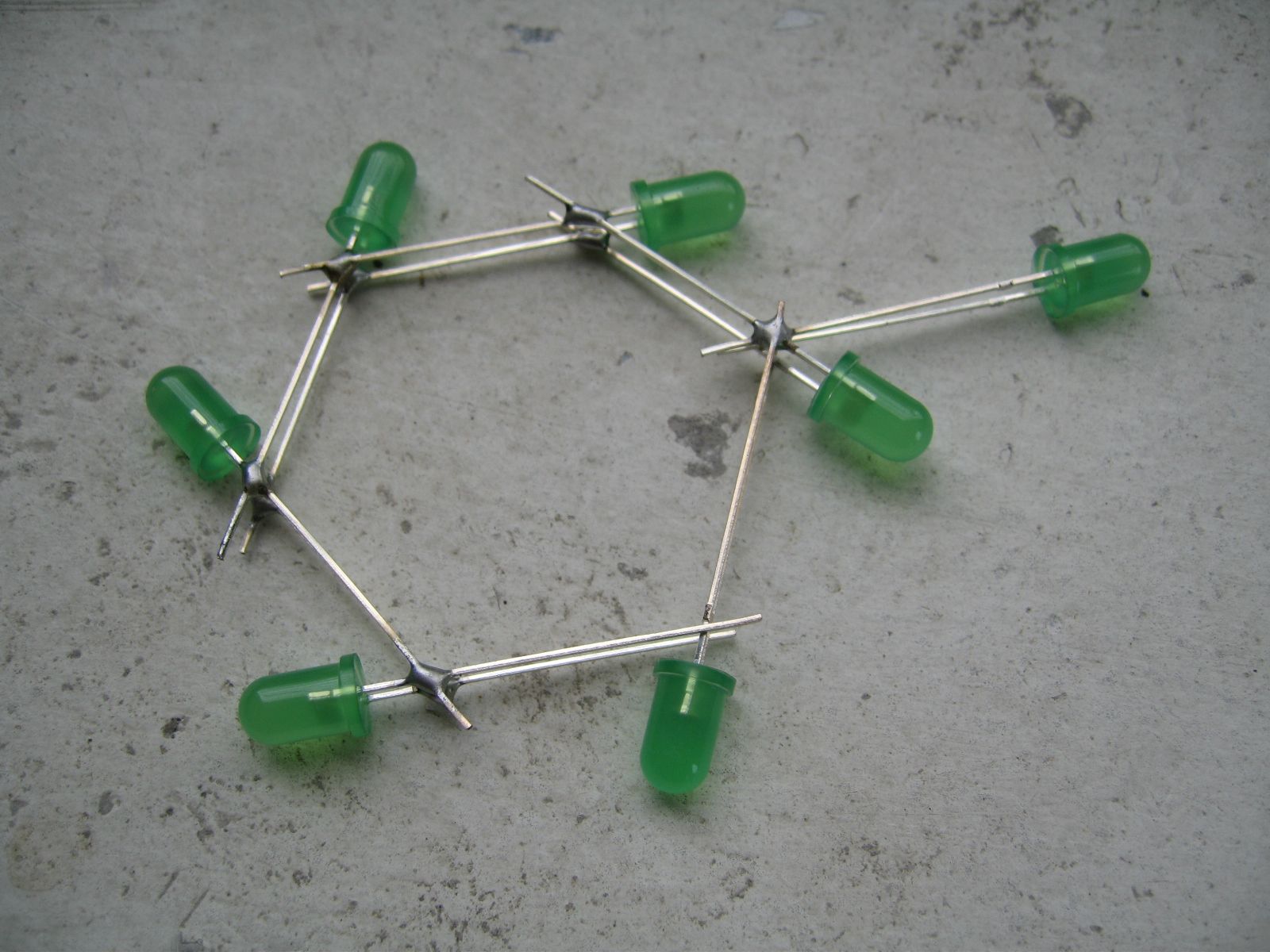 LED Chemical Structure Sculpture : 6 Steps - Instructables