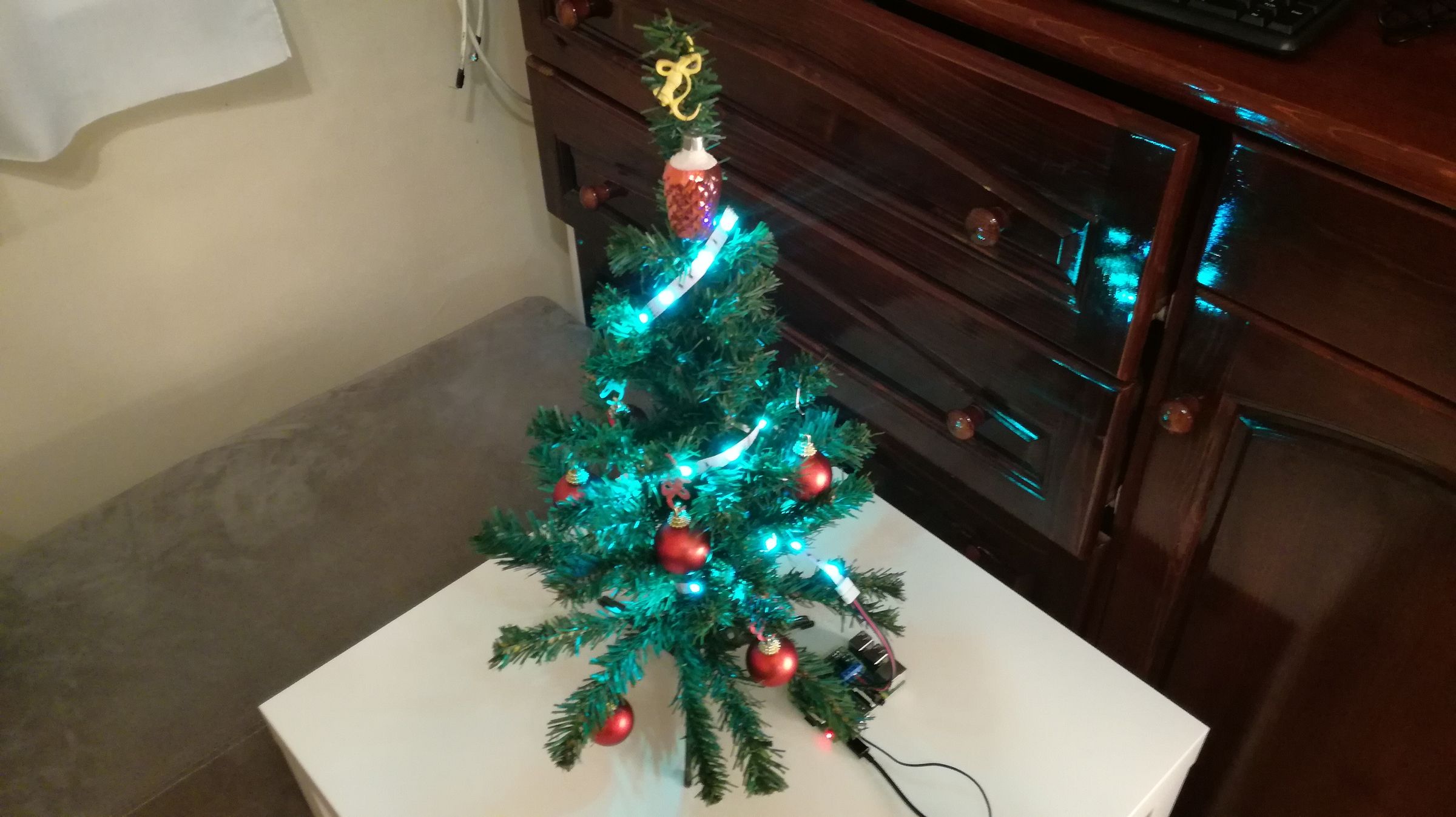 Raspberry Pi Christmas Tree : 6 Steps (with Pictures) - Instructables