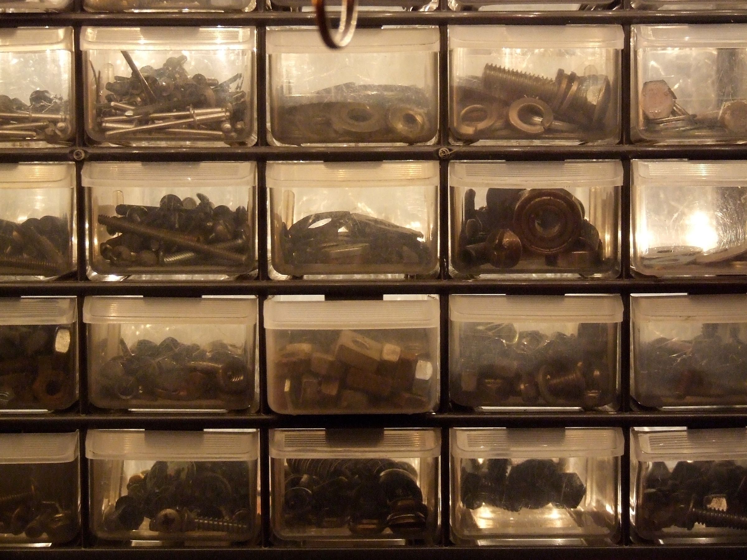 Light Up Fastener Bins and Work Bench. - Instructables