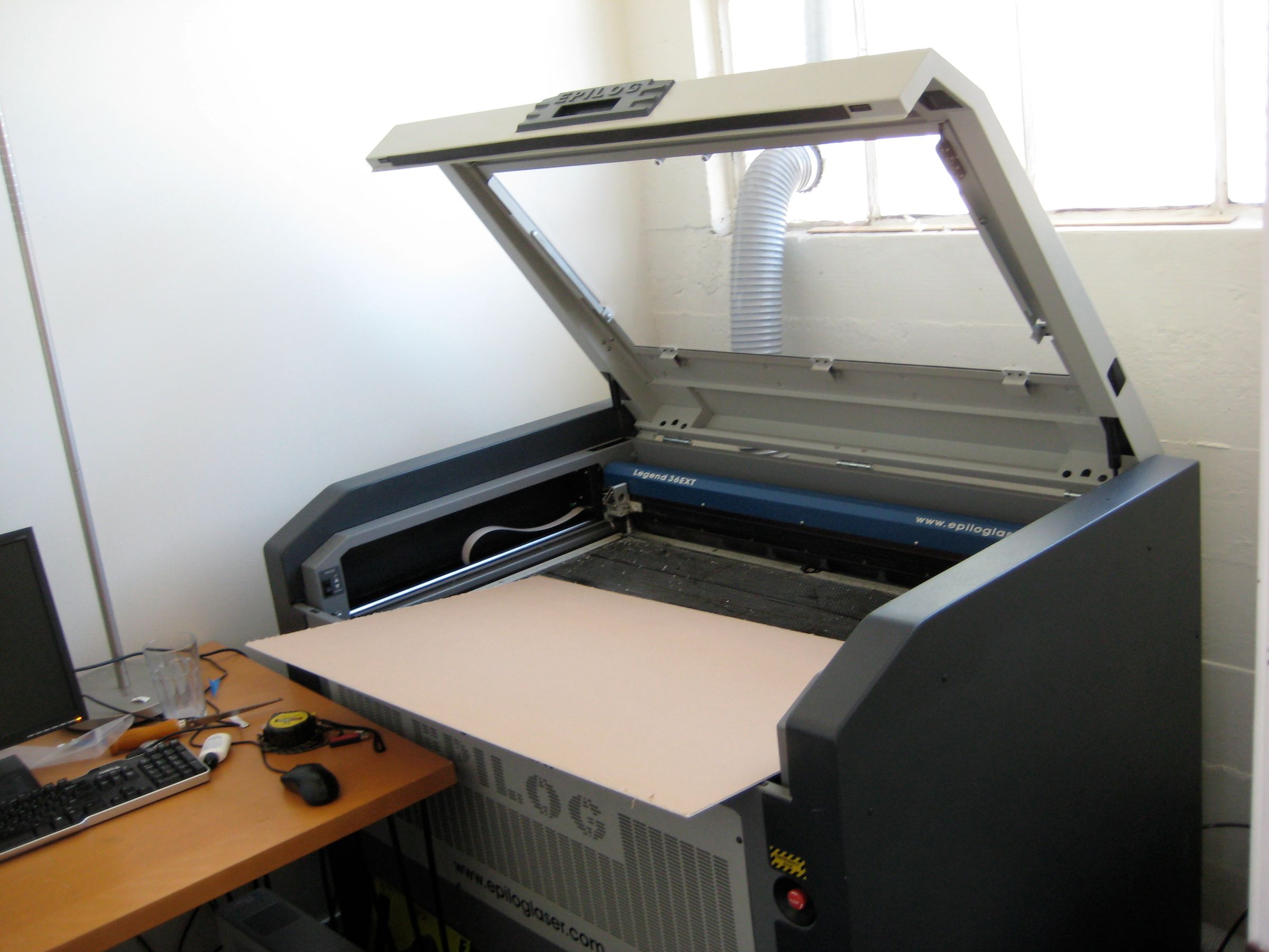 Basic Work Table : 9 Steps - Instructables