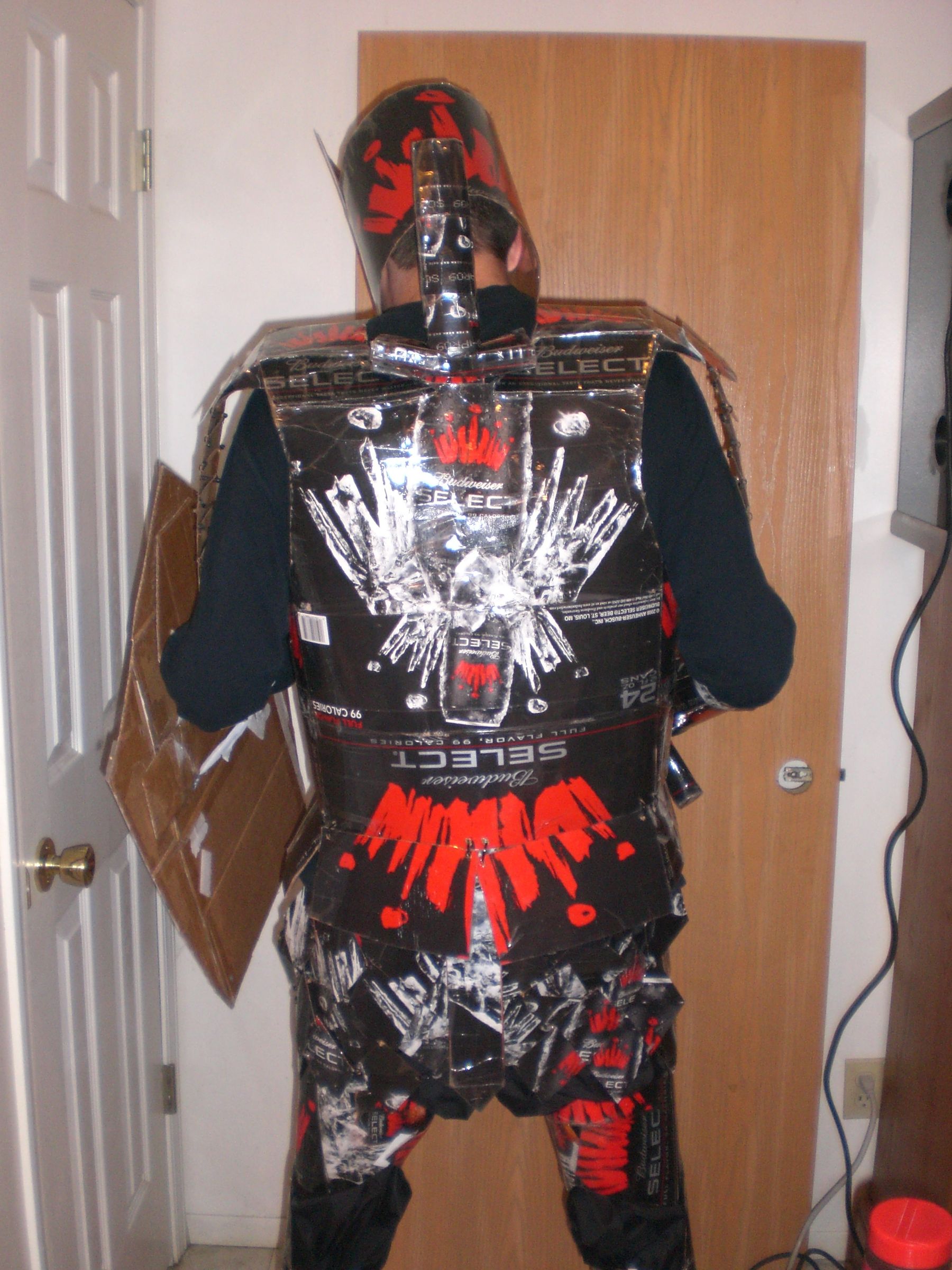 Bud Select Knight - Instructables