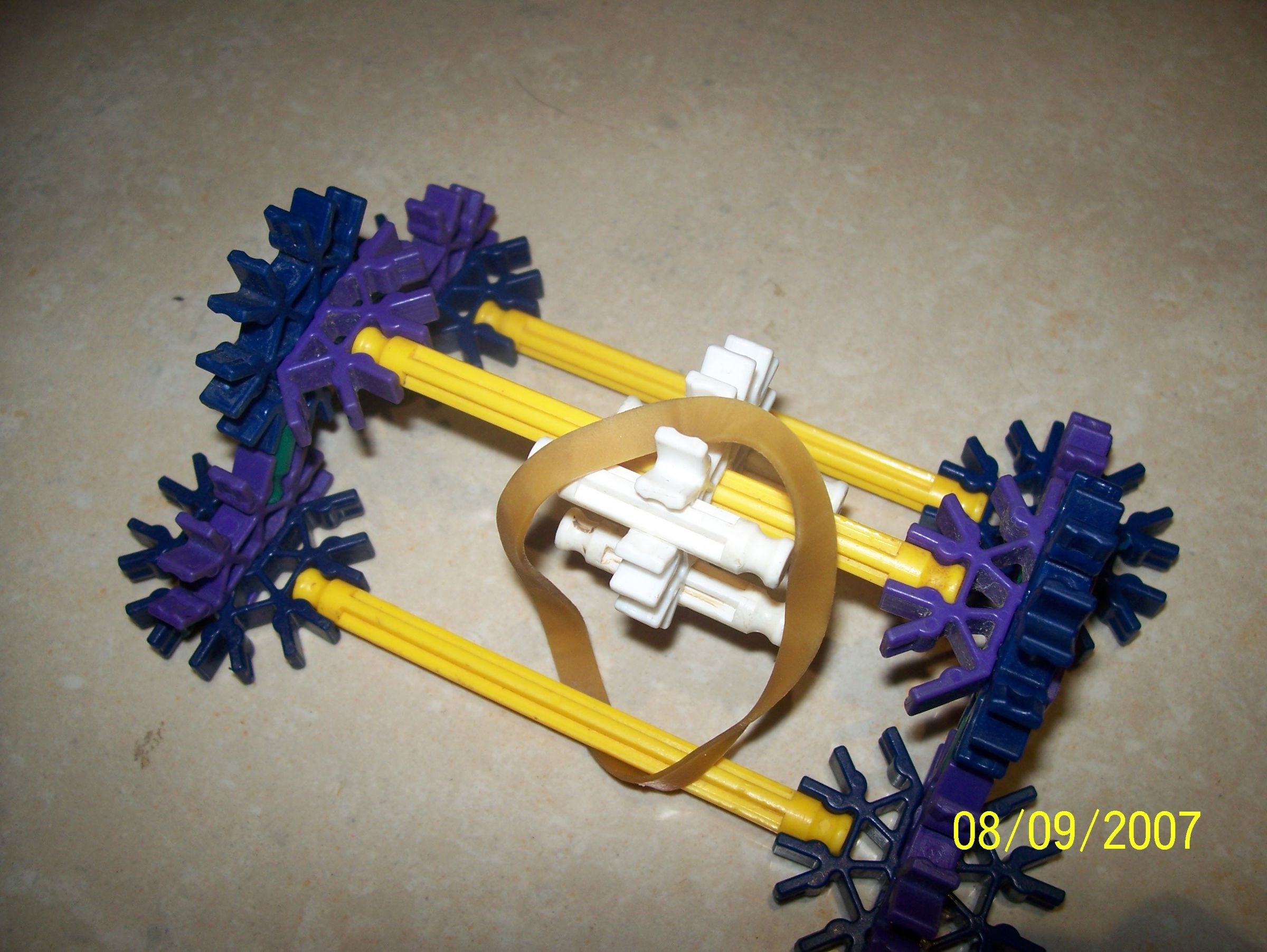 A Super Simple K'Nex Catapult : 6 Steps - Instructables