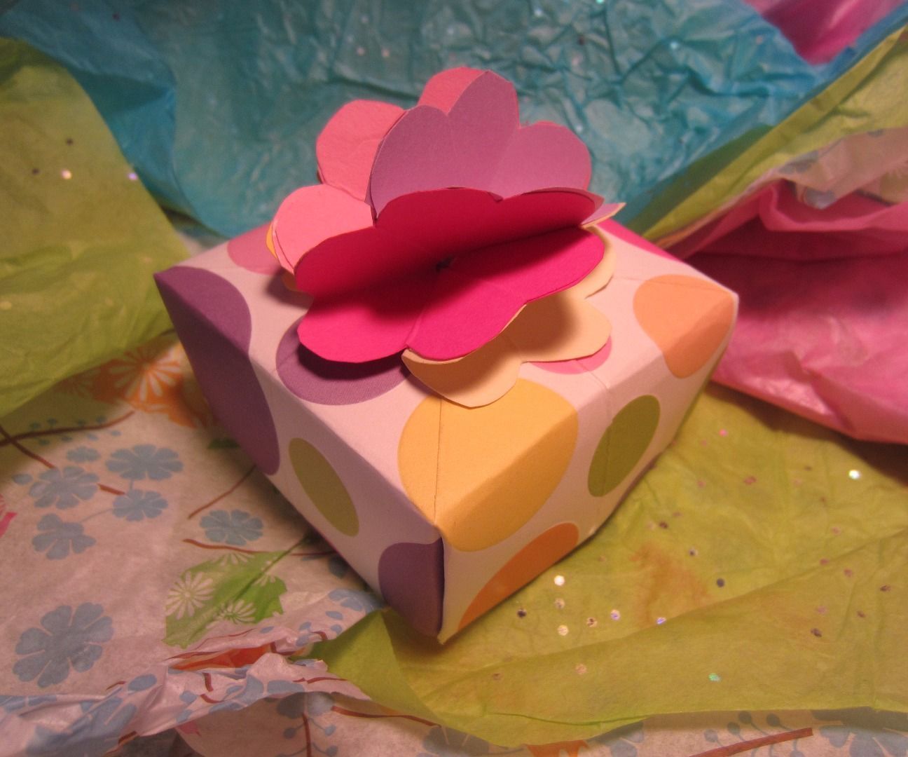 Cute Little Gift Box : 16 Steps - Instructables